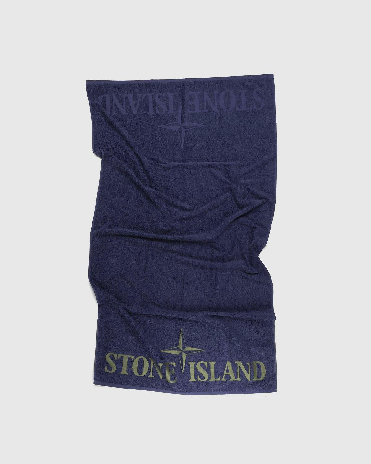 Stone Island – 93366 Cotton Terry Beach Towel Royal | Highsnobiety Shop