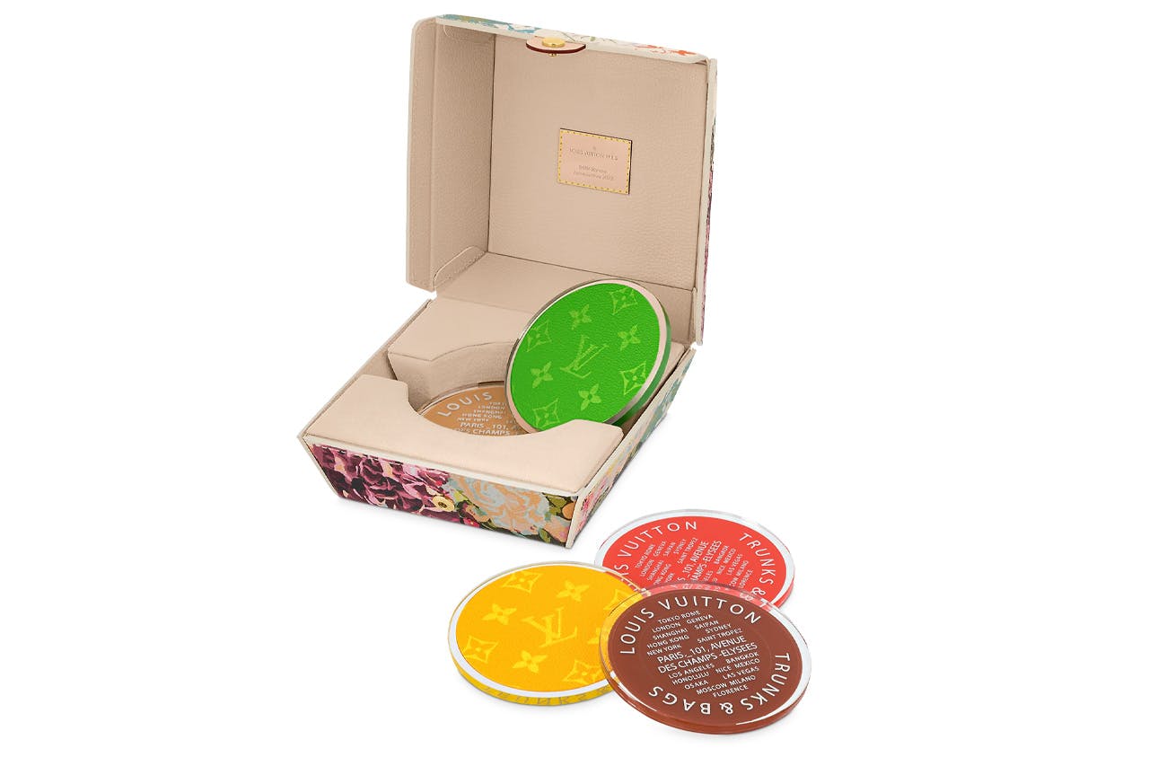 From Silverware Dresses to Baguette Bags: Fashion's Hungry AF