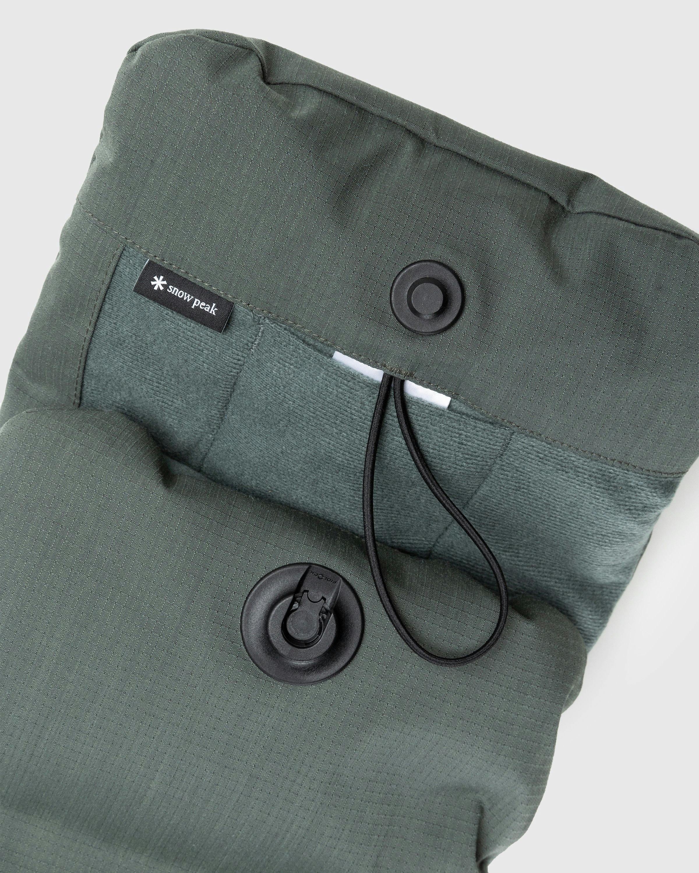 Snow Peak – Fire-Resistant 2 Layer Down Neck Warmer Forest Green ...