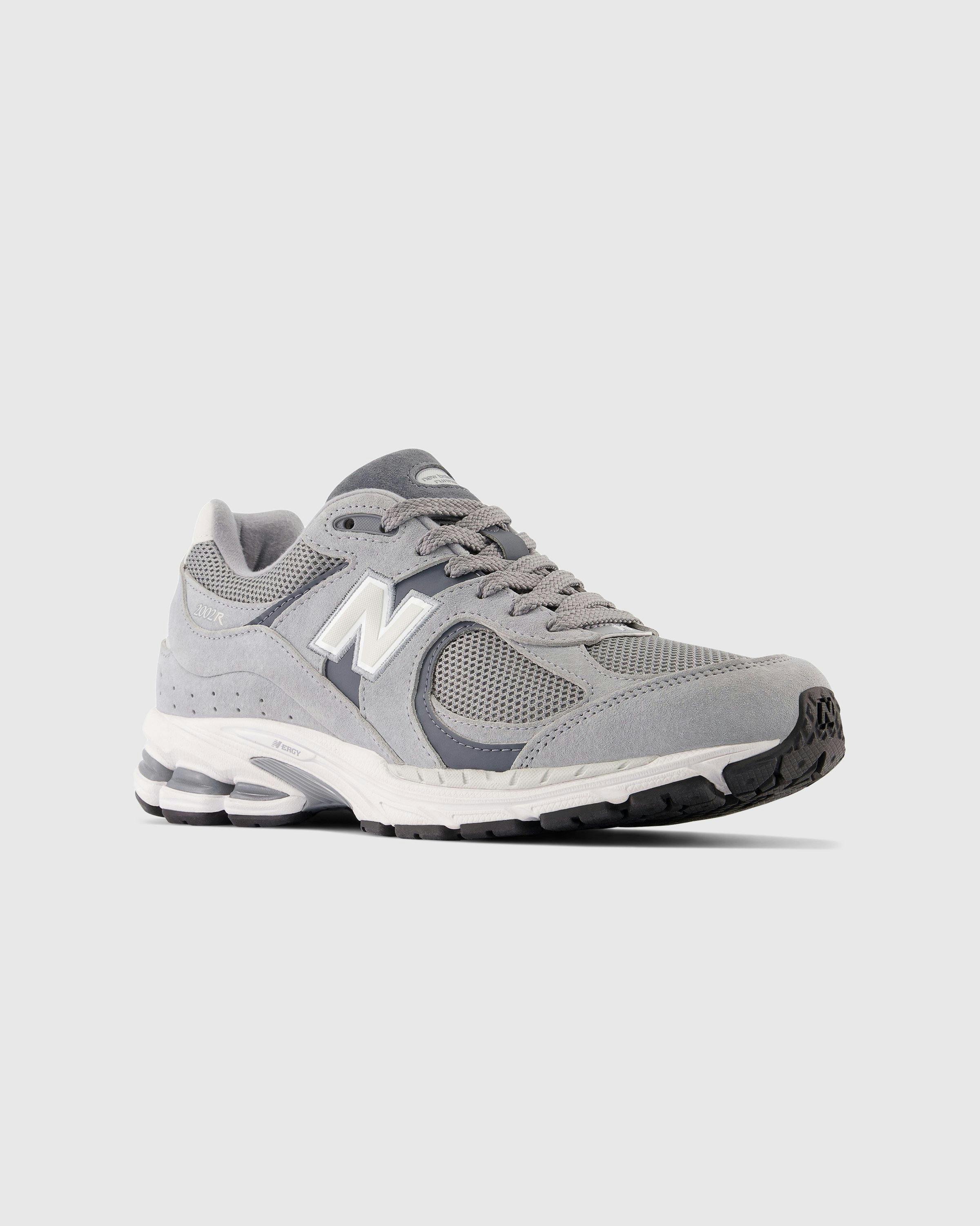 New Balance – M2002RST Steel | Highsnobiety Shop