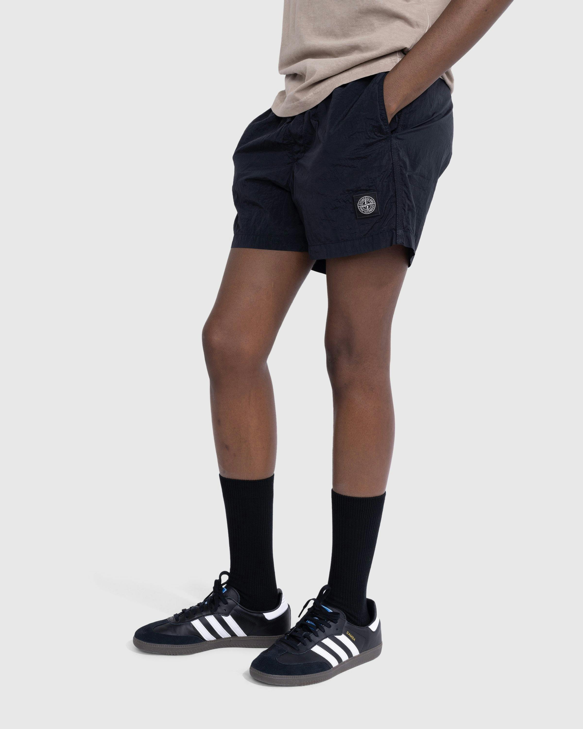 Stone Island – Short Black B0643 | Highsnobiety Shop