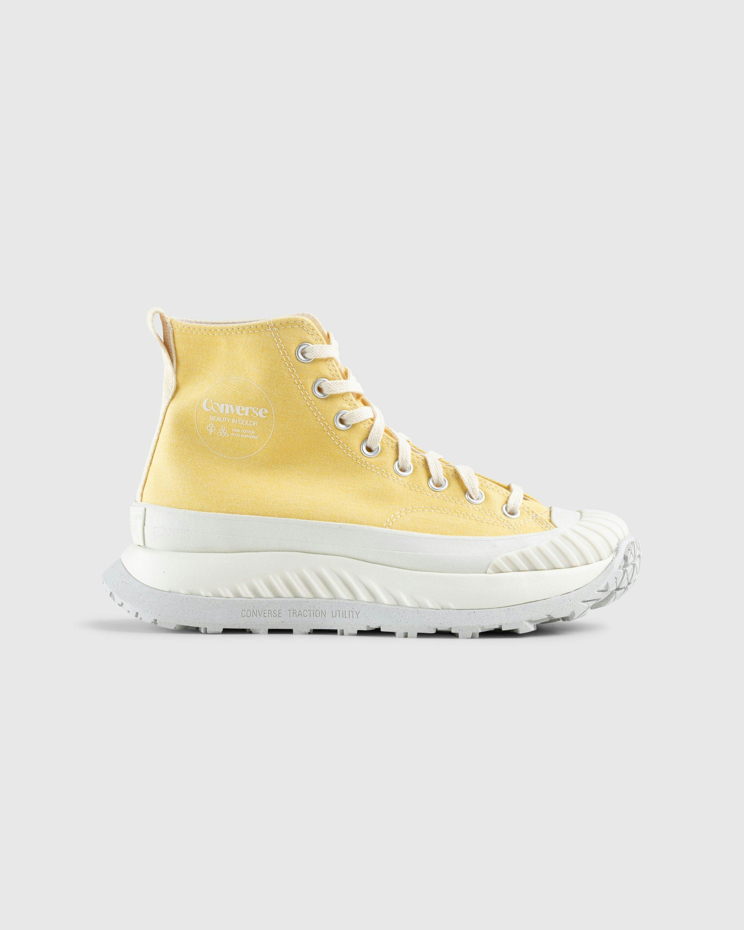 Converse – CHUCK 70 AT-CX HI YELLOW/EGRET/EGRET | Highsnobiety Shop