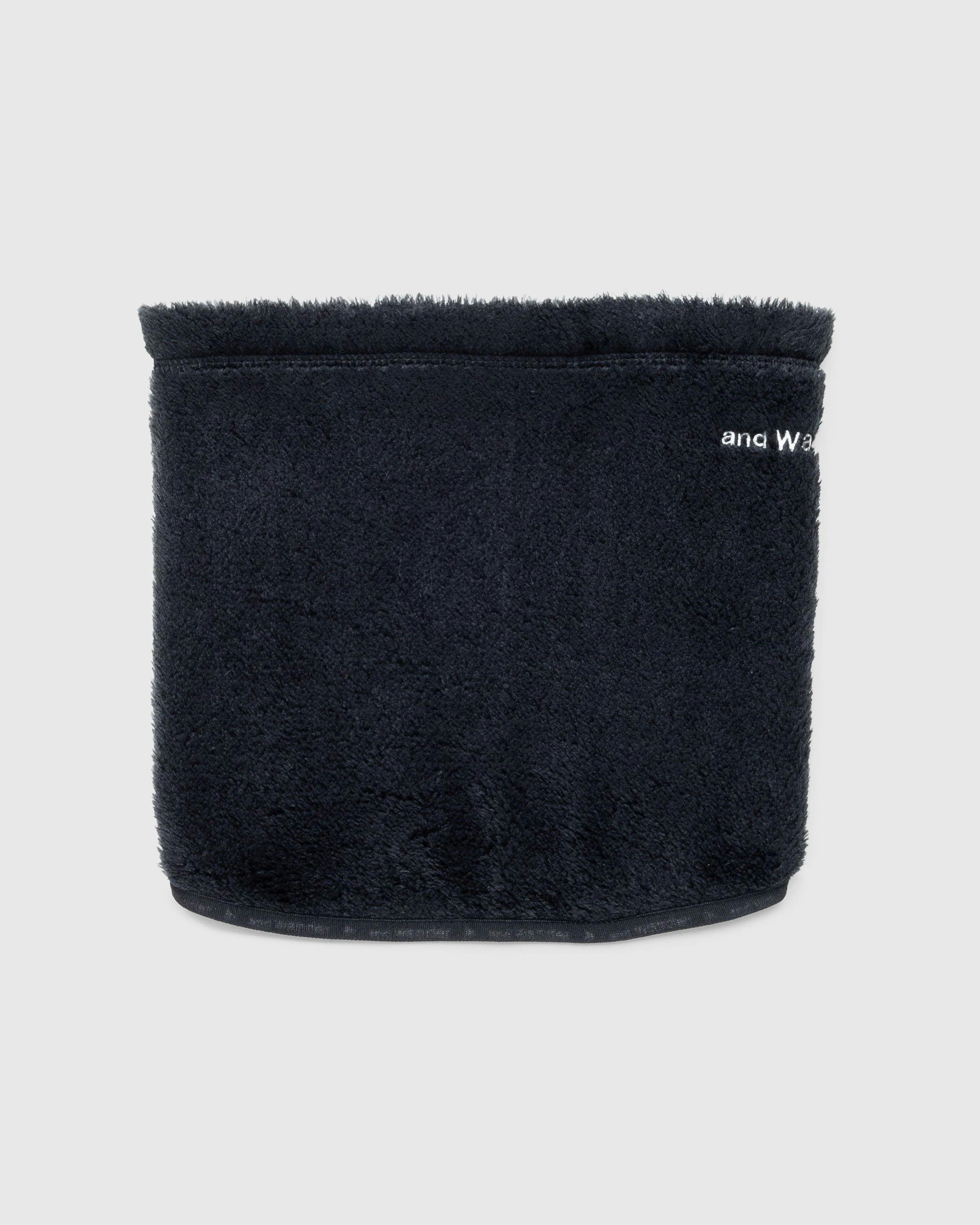 And Wander – High Loft Fleece Neck Warmer Black | Highsnobiety Shop