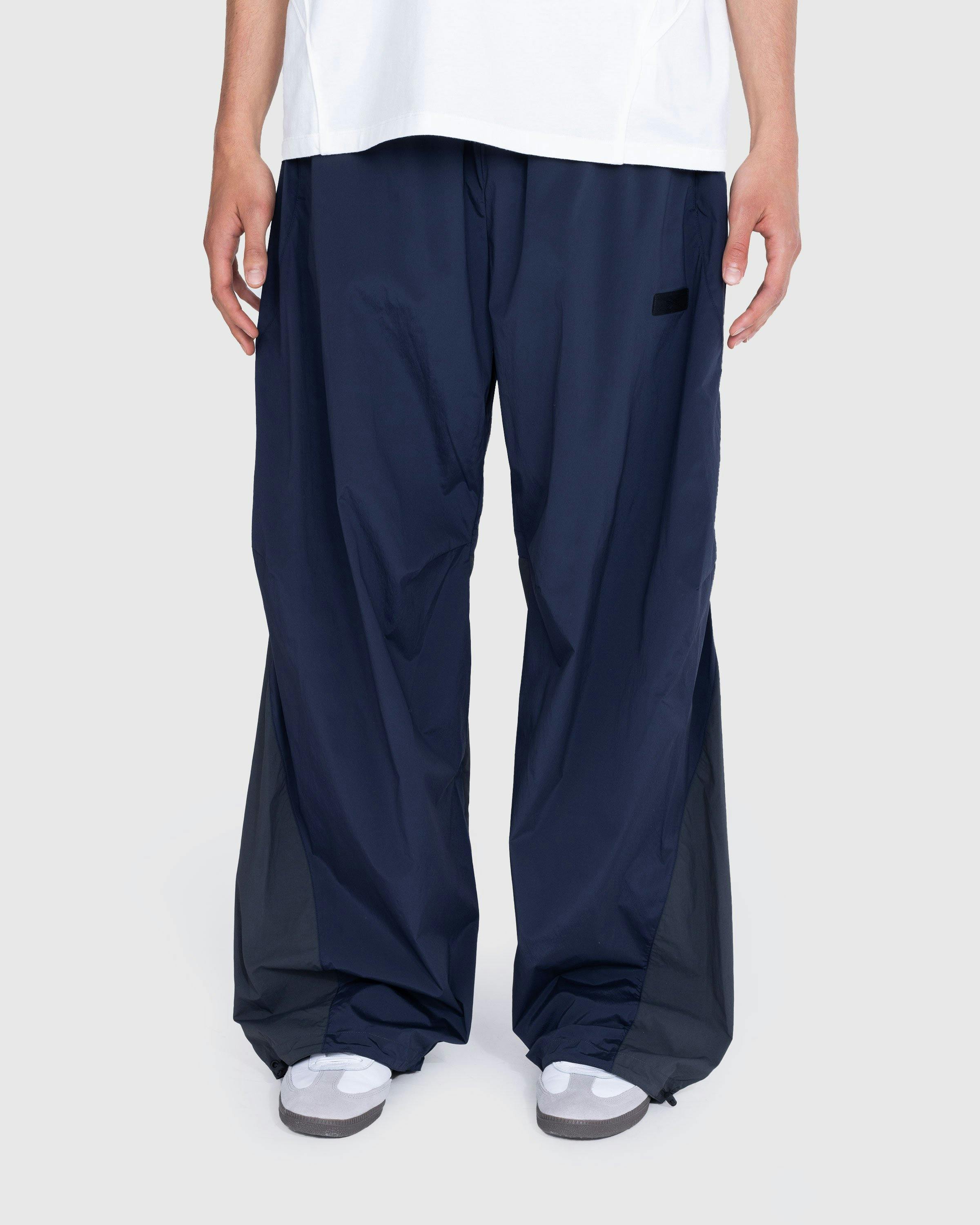 Reebok – Organic Cut Track Pants Anthracite | Highsnobiety Shop
