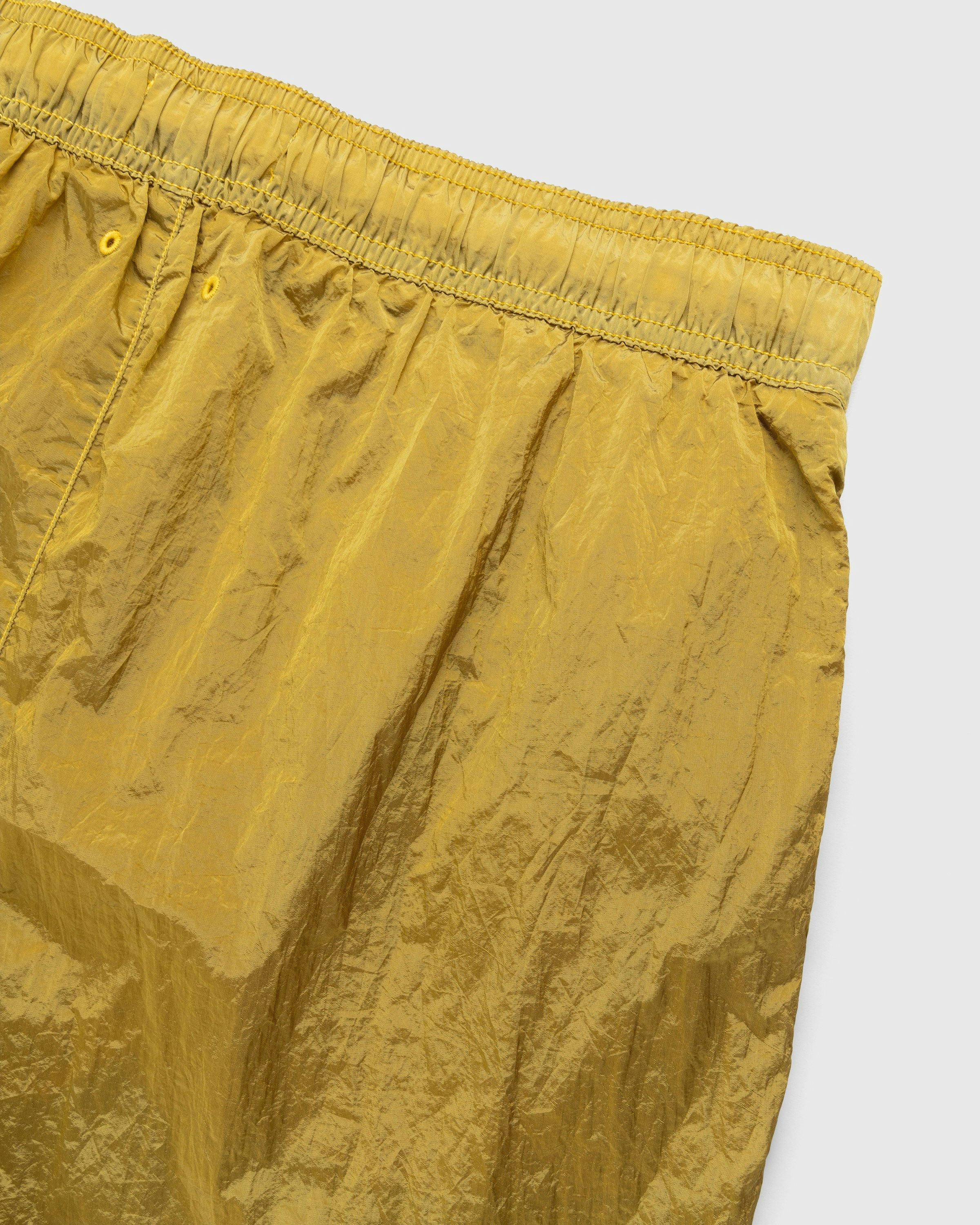 Stone Island – B0243 Nylon Metal Swim Shorts Yellow | Highsnobiety Shop