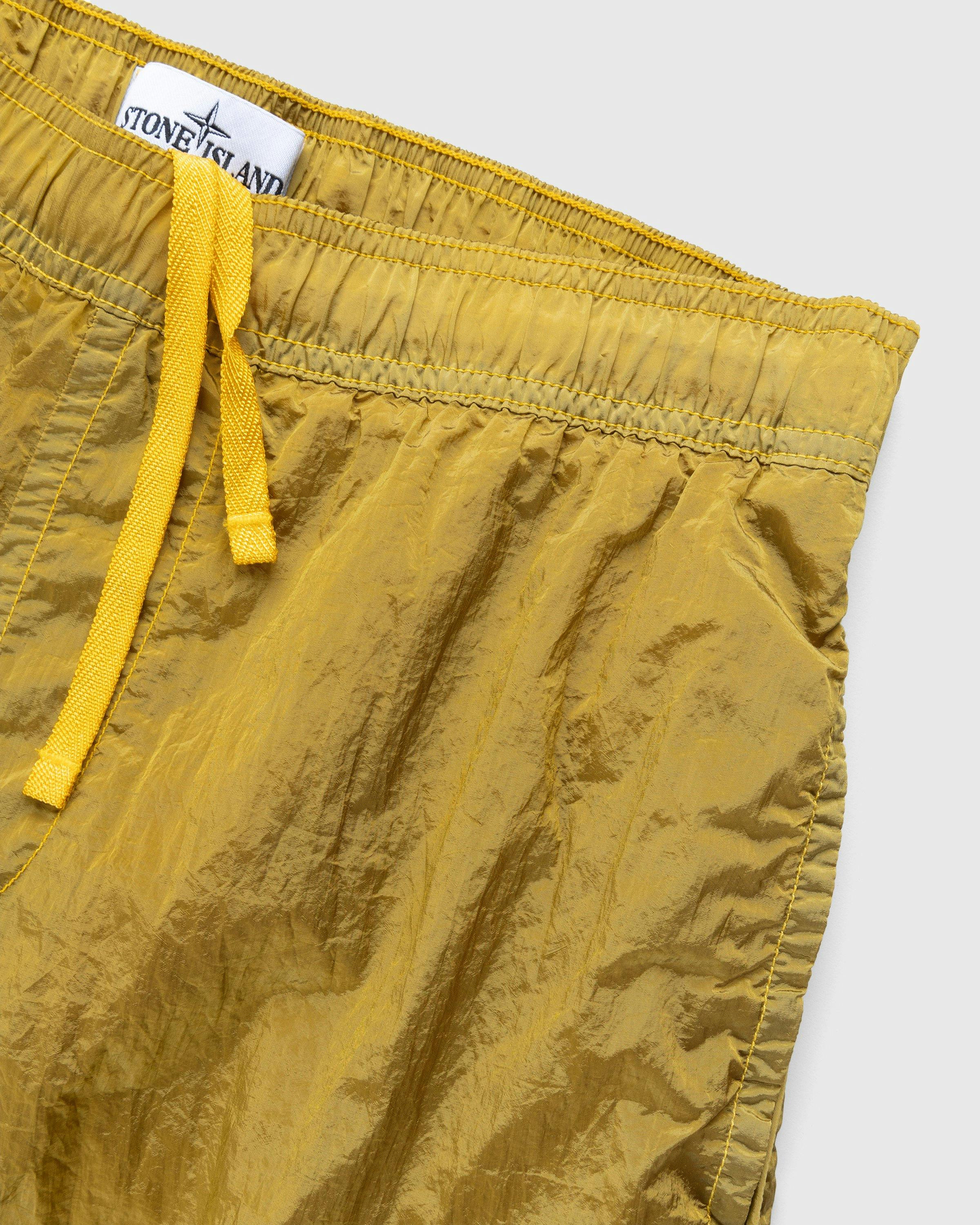 Stone Island – B0243 Nylon Metal Swim Shorts Yellow | Highsnobiety Shop