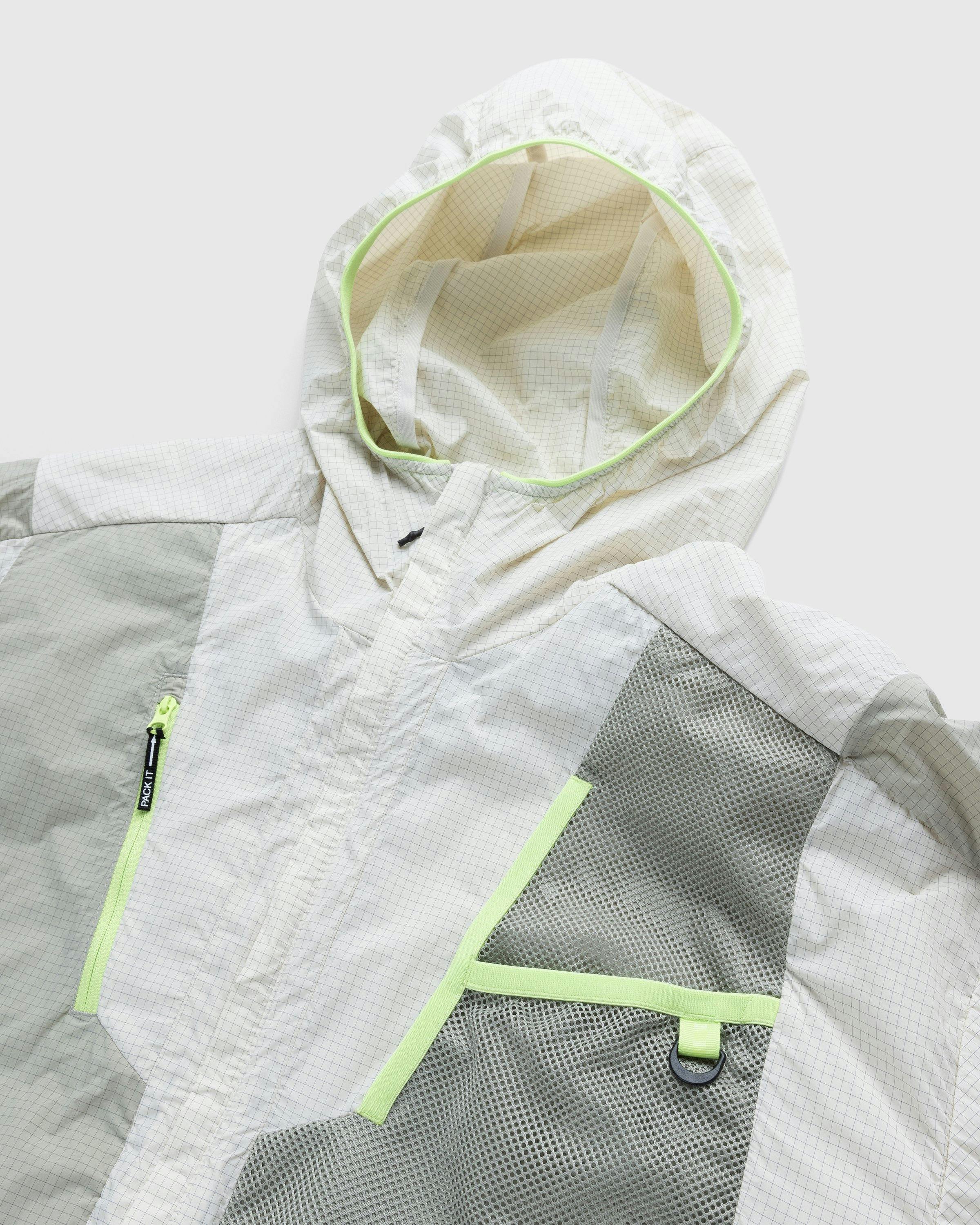 Adidas – U Voyager Light Windbreaker Aluminum/Feather Grey ...
