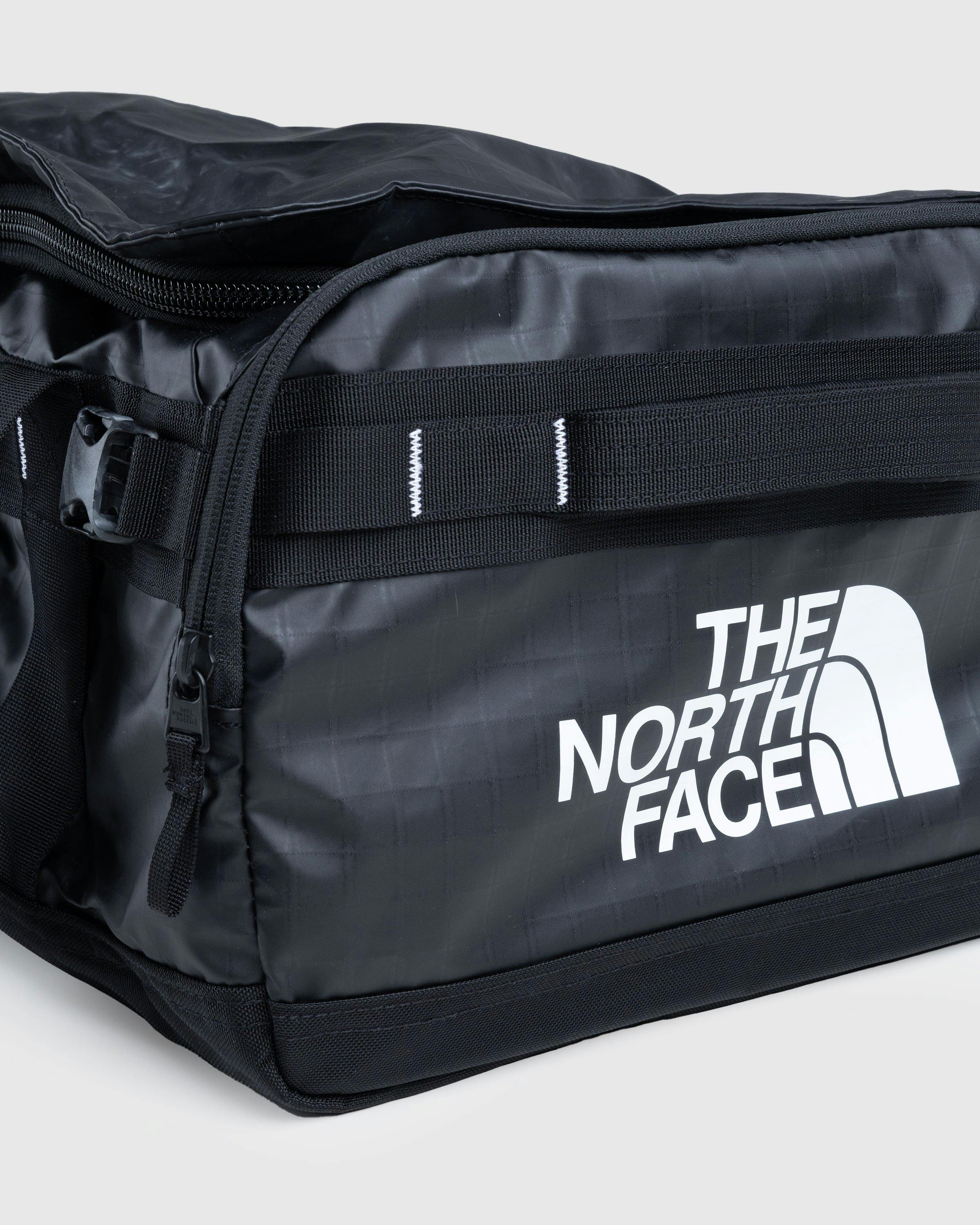 The North Face – Base Camp Voyager Duffel 42L TNF Black/TNF White ...
