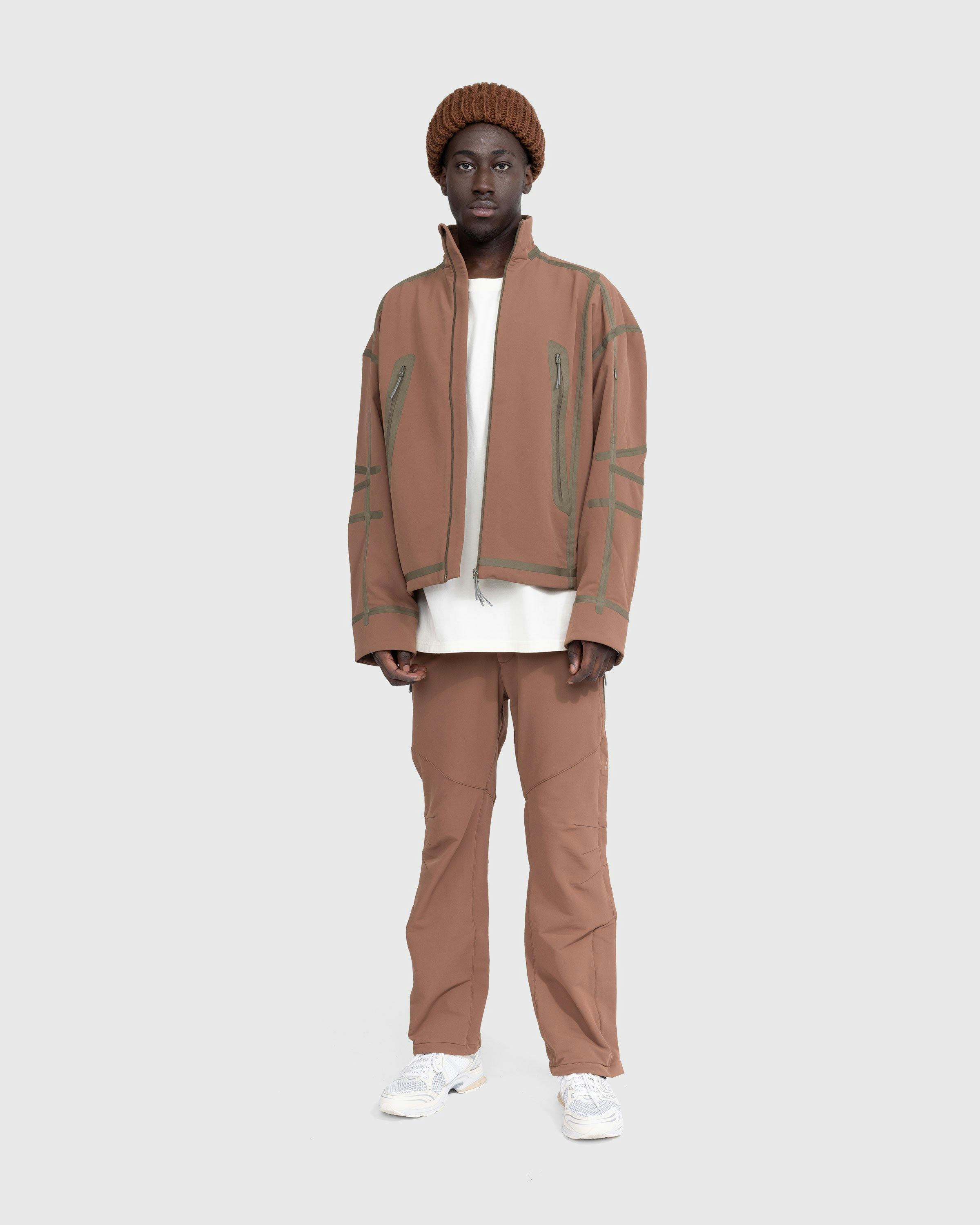 ROA – Softshell Jacket Brown | Highsnobiety Shop