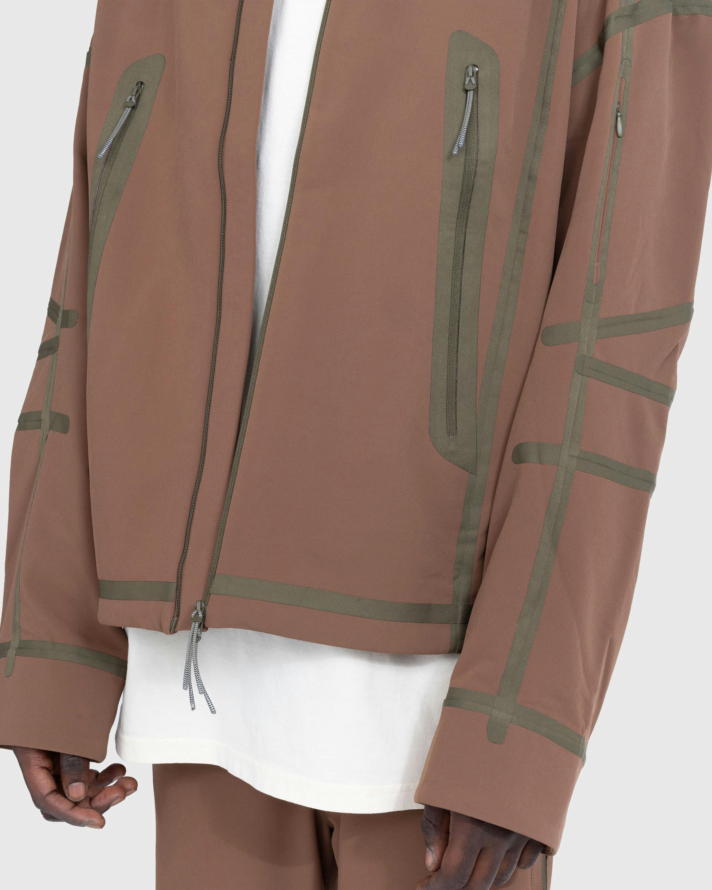 ROA – Softshell Jacket Brown | Highsnobiety Shop