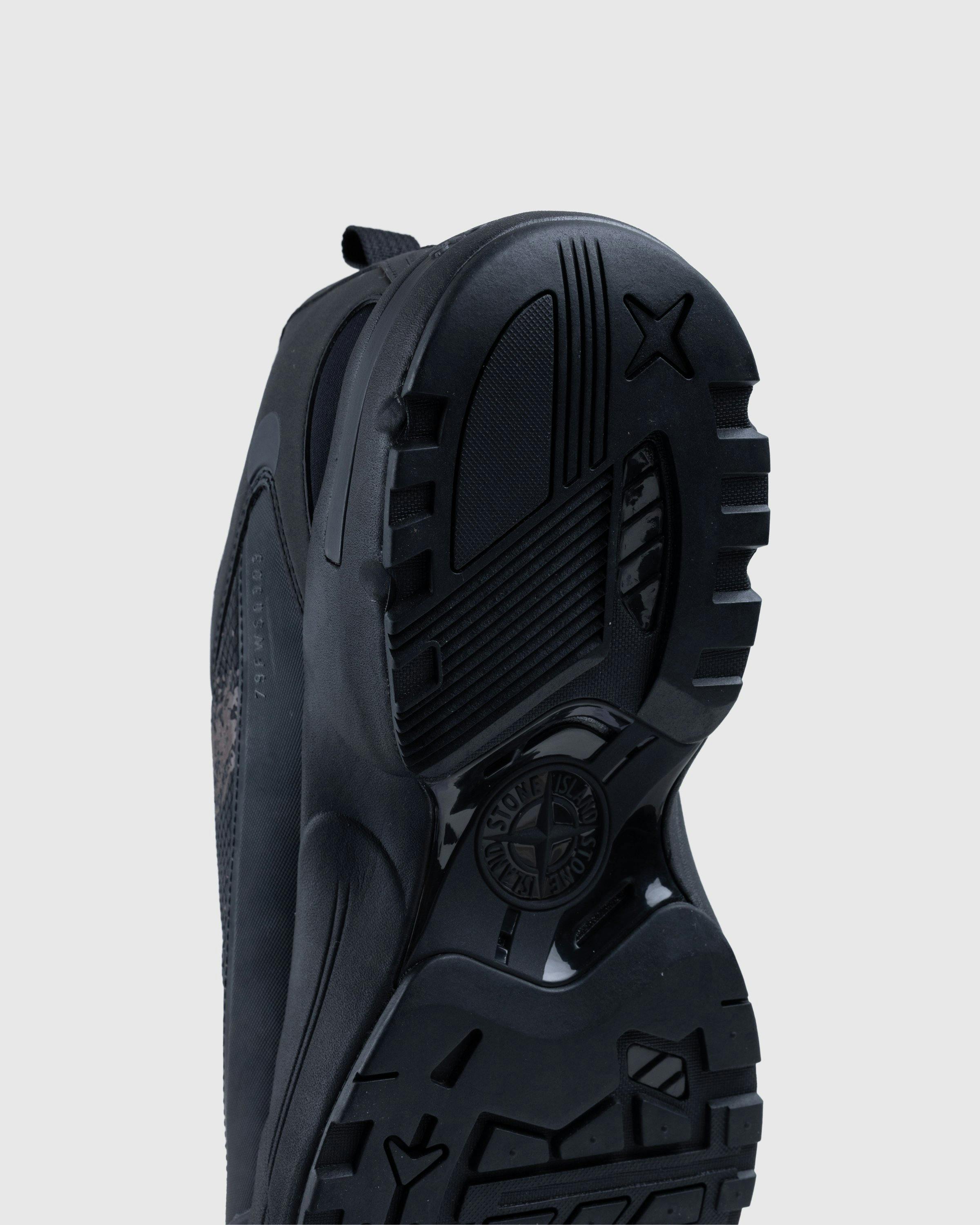 Stone Island – Rock Black | Highsnobiety Shop