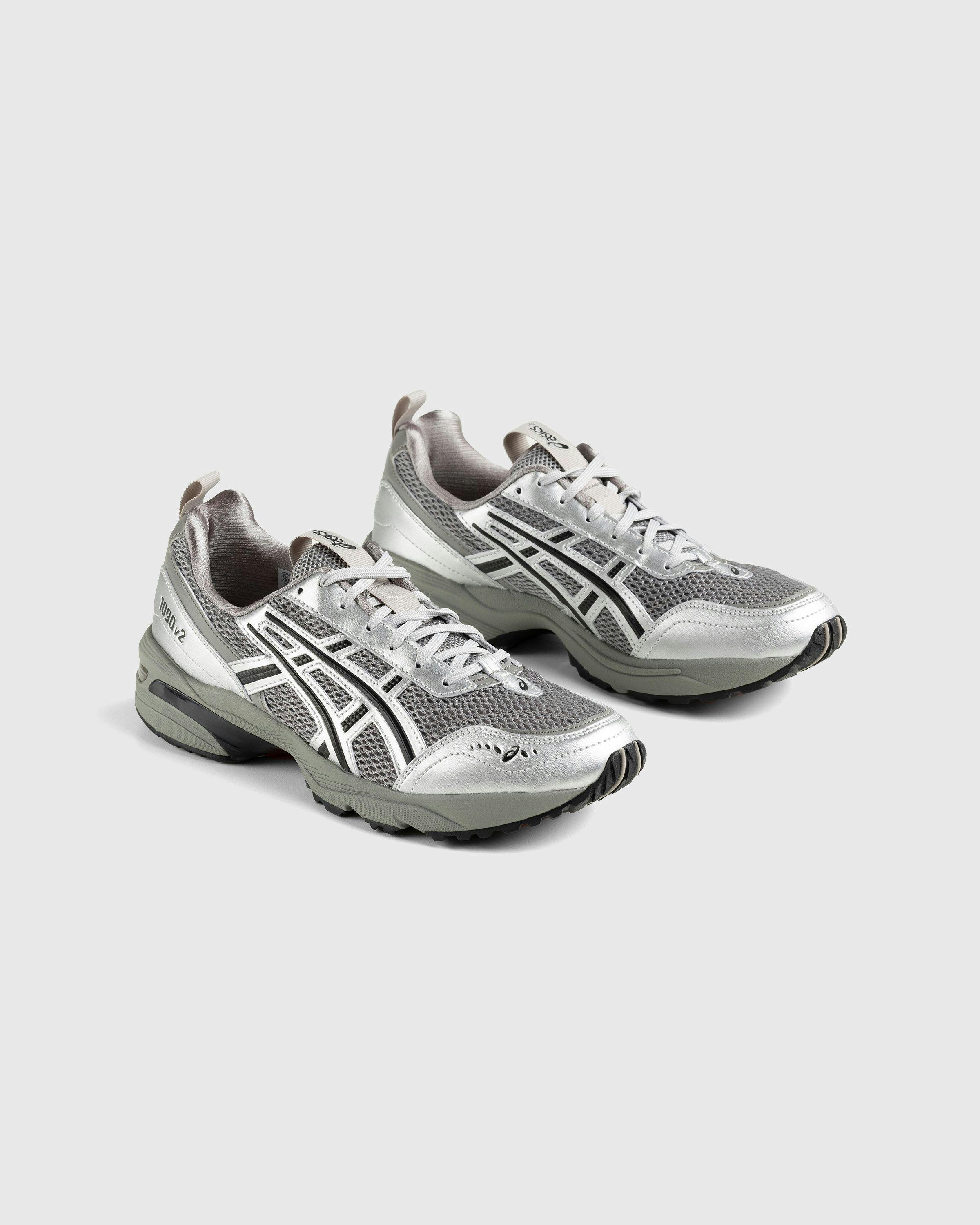 asics – GEL-1090v2 Freja Wewer Edition Silver | Highsnobiety Shop