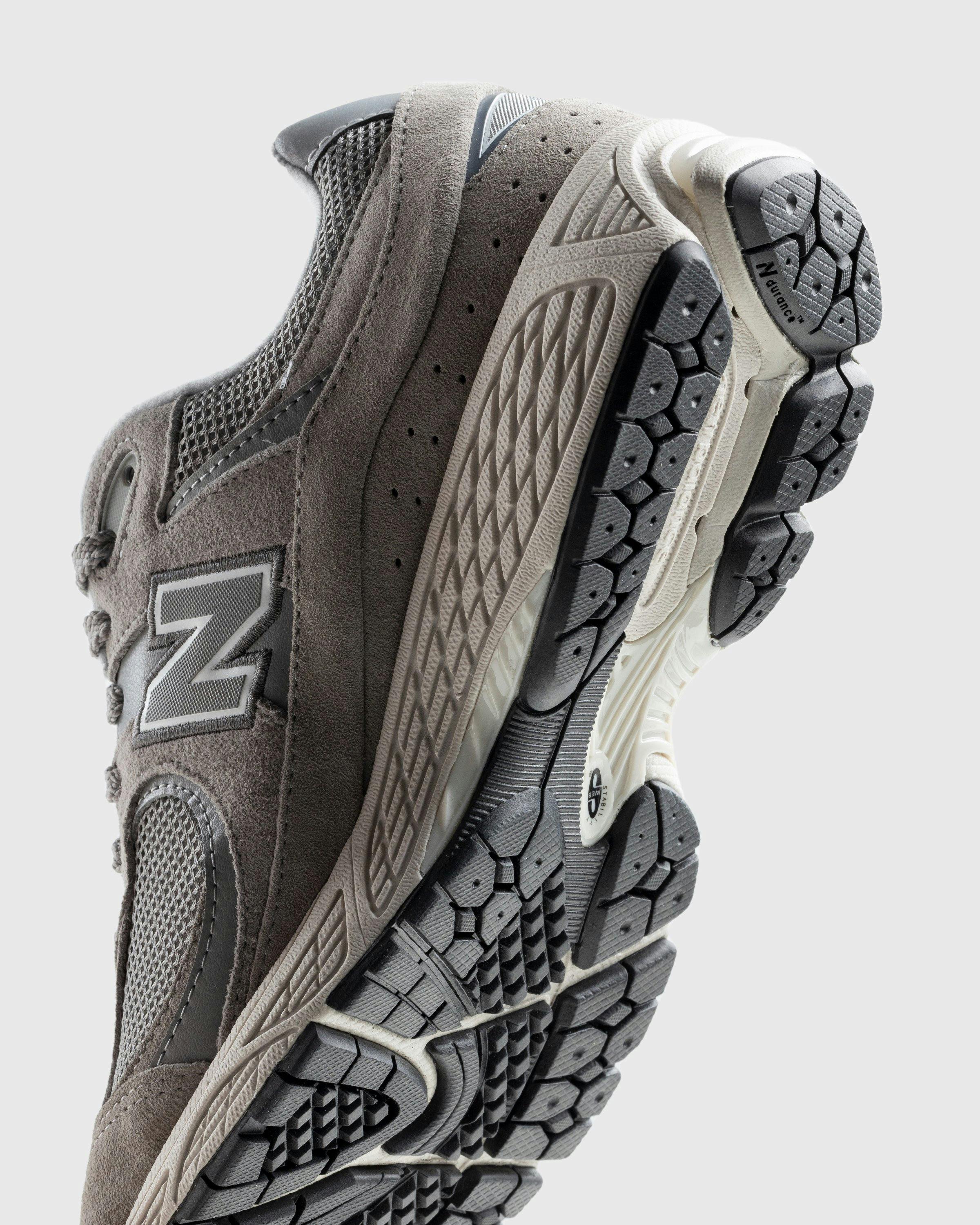 New Balance – ML2002RC Marblehead | Highsnobiety Shop