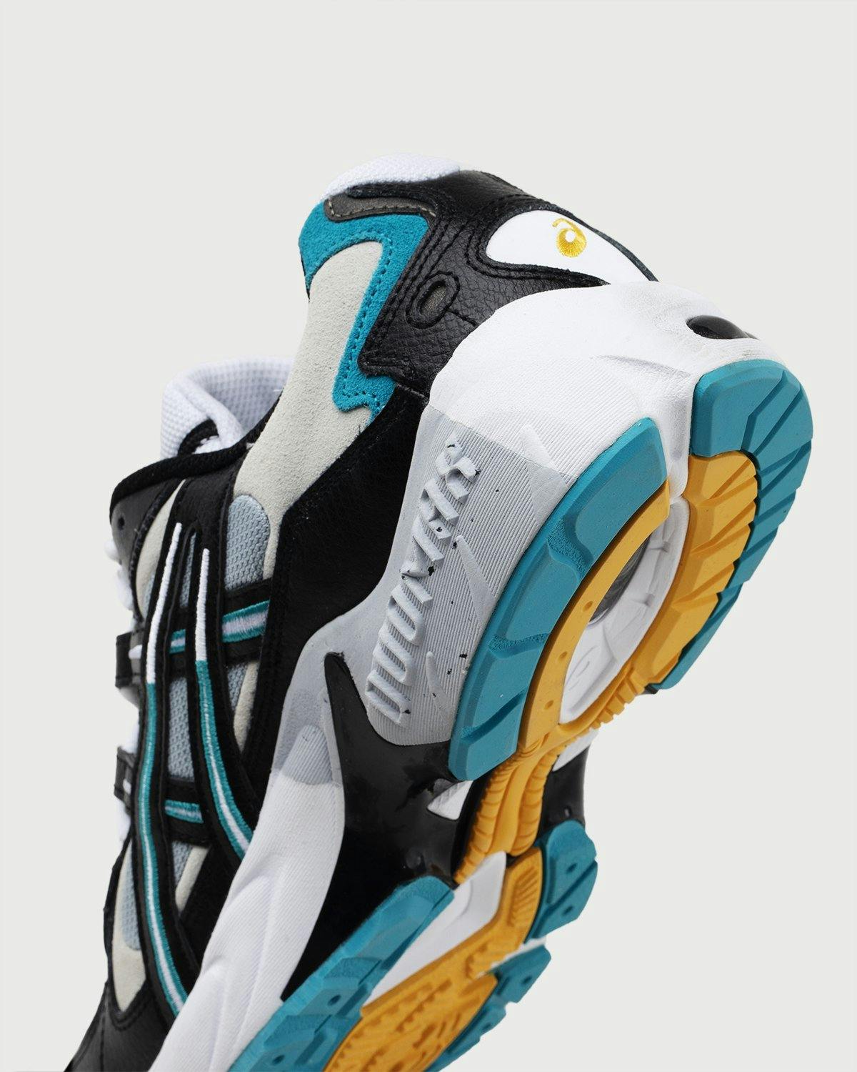 asics – Gel-Kayano 5 OG Black/White | Highsnobiety Shop