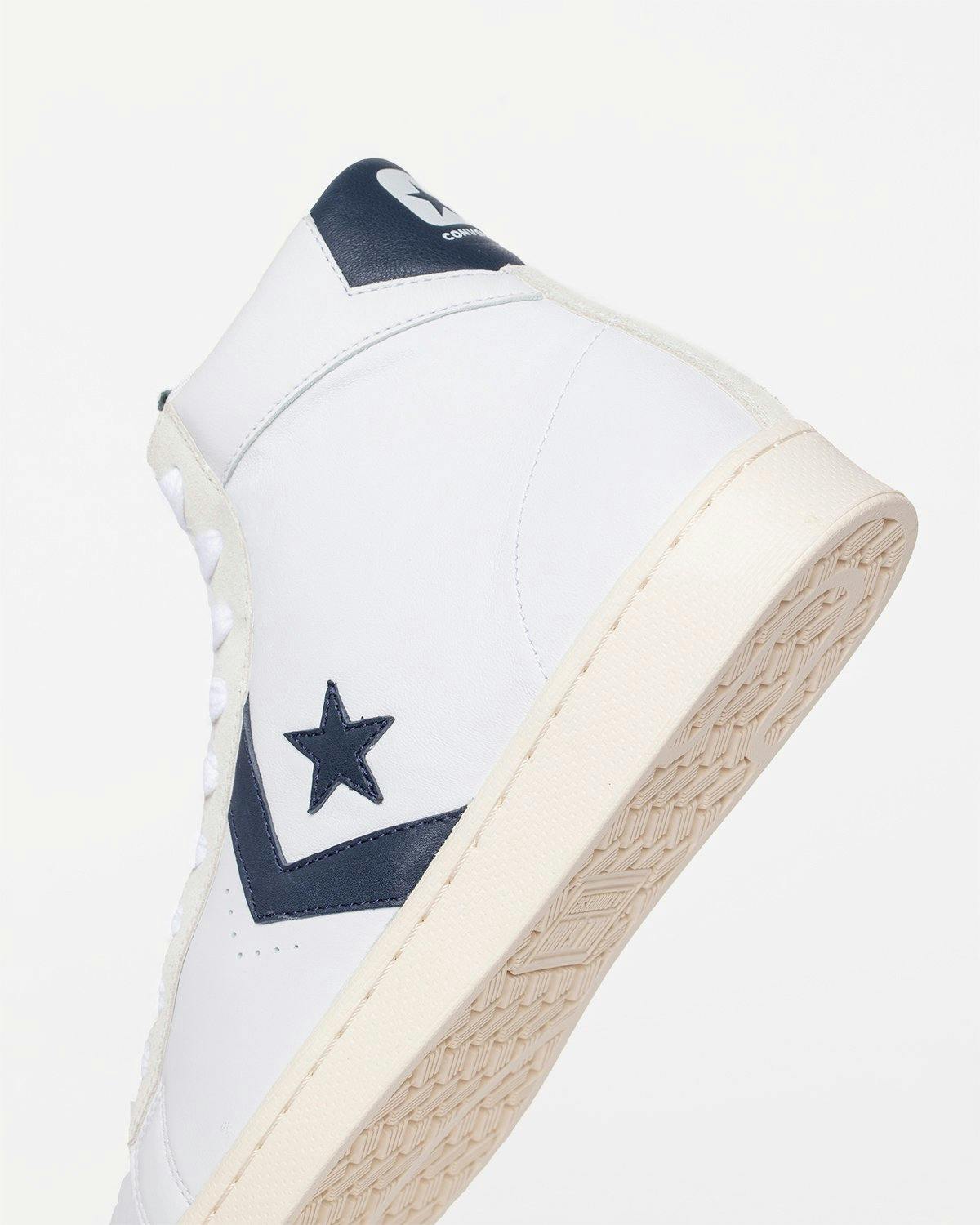 Converse – Pro Leather OG Mid White/Obsidian/Egret | Highsnobiety Shop