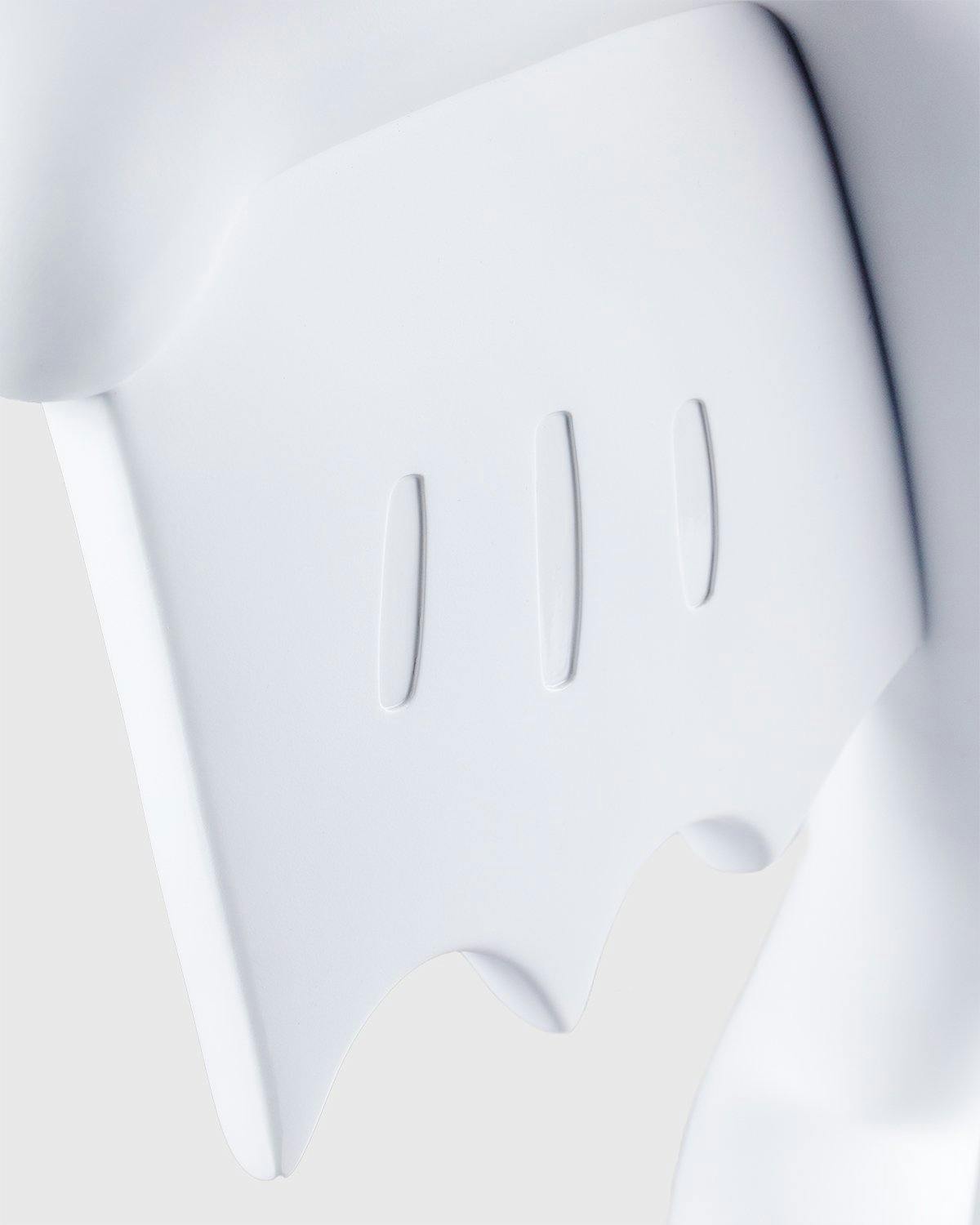 Medicom – Keith Haring Flying Devil Statue White | Highsnobiety Shop