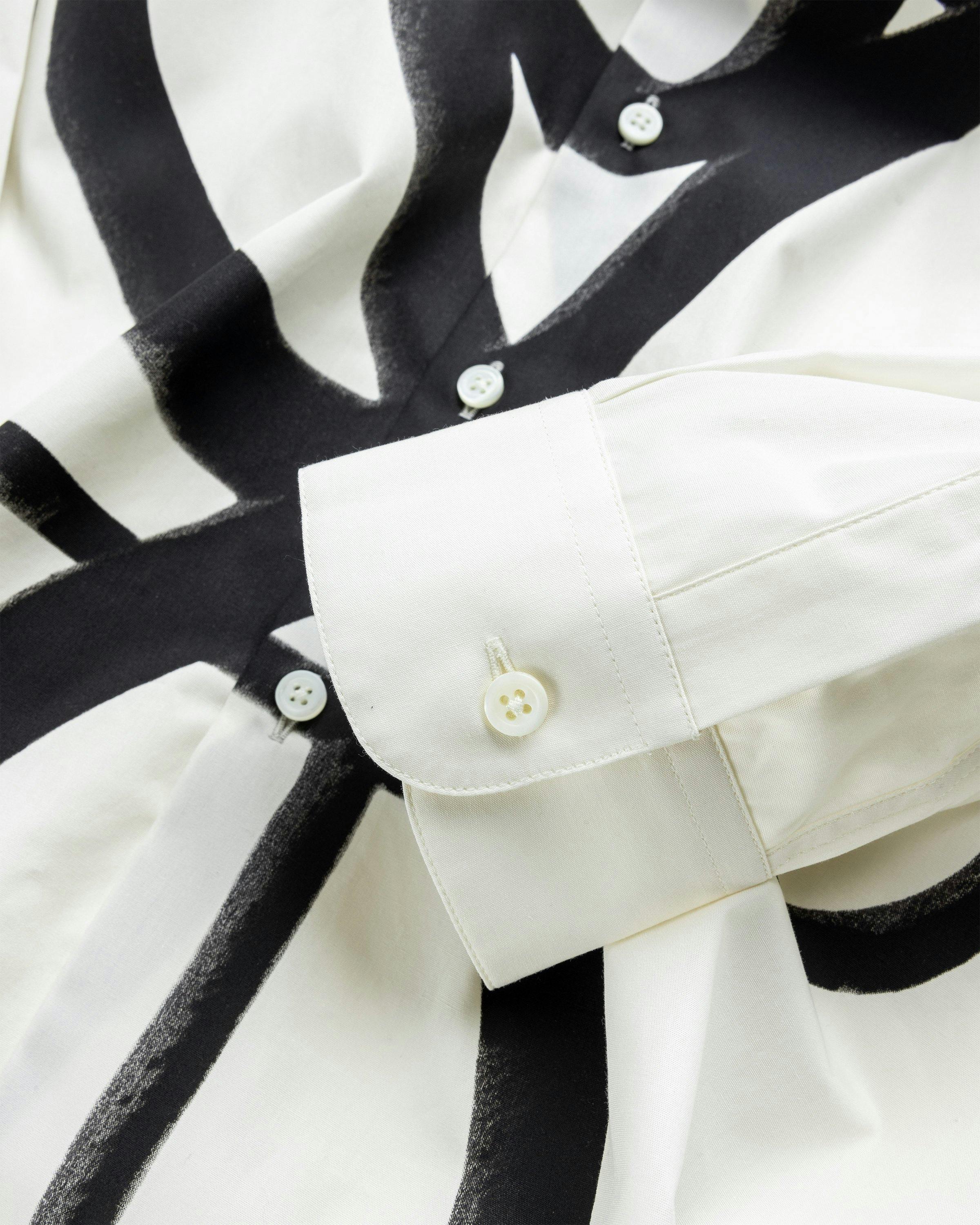 JACQUEMUS – La Chemise Simon Black Beige Spiraleman | Highsnobiety Shop