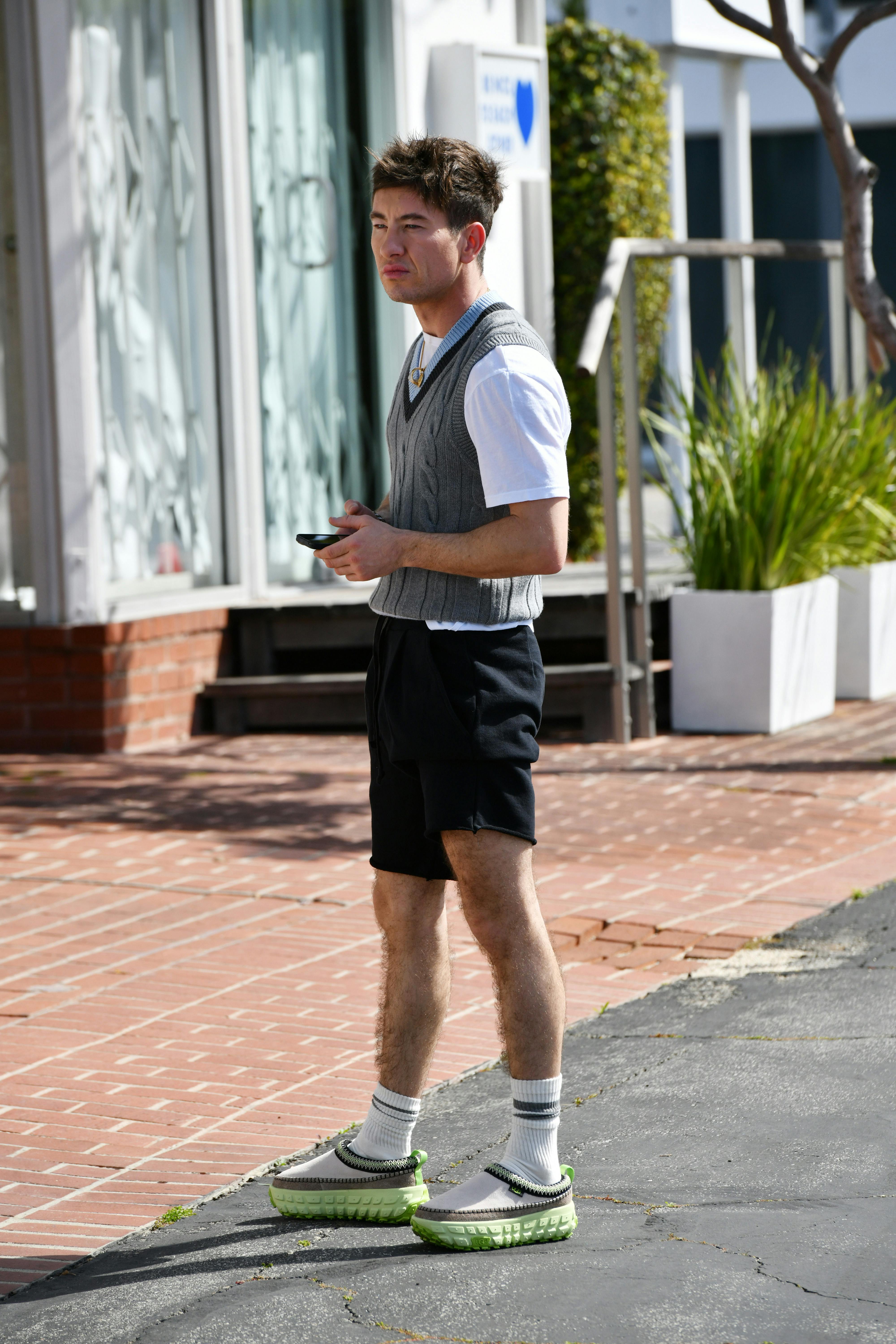 Barry Keoghan's UGG Venture Daze Shoes Are a Big Deal (Literally)