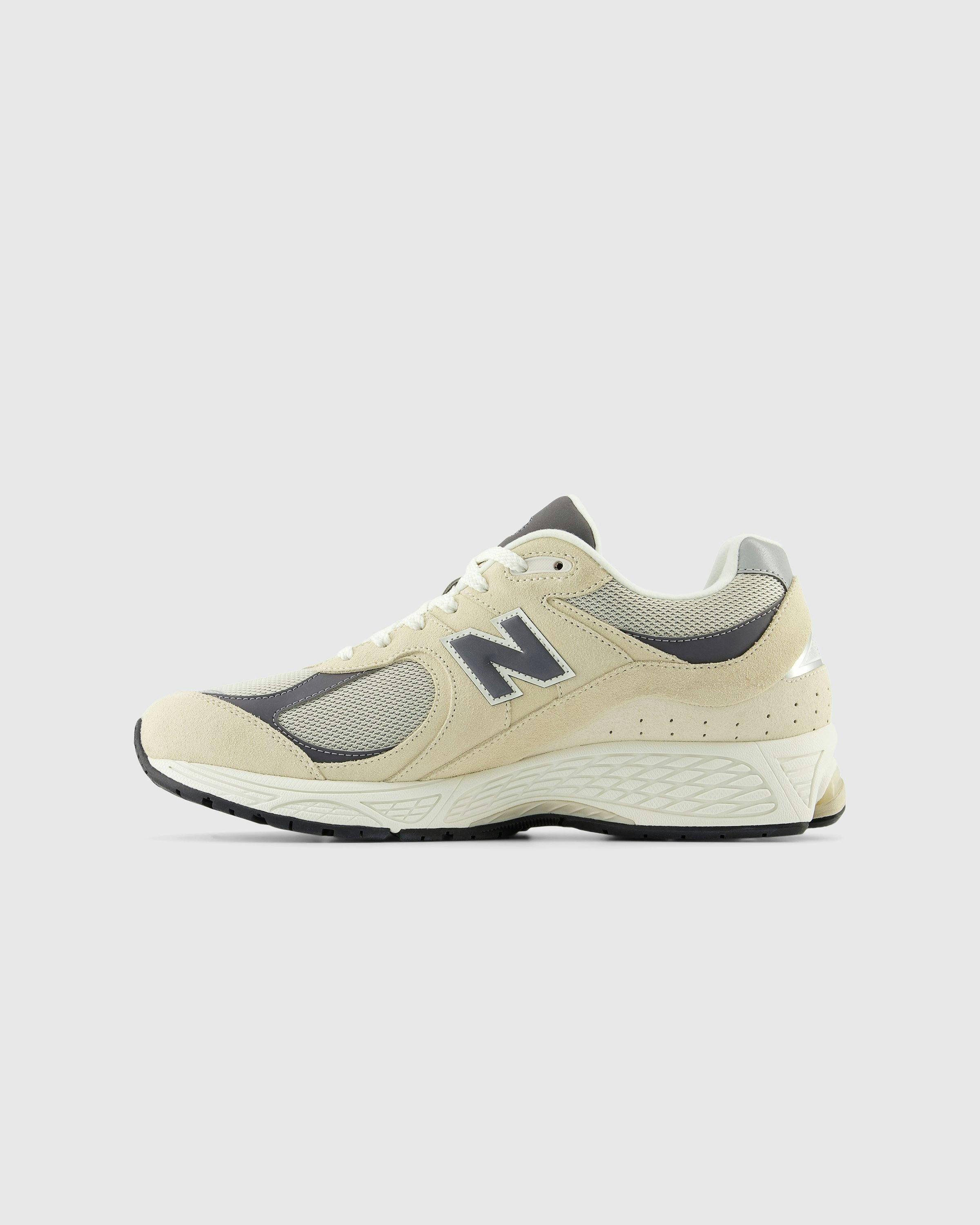 New Balance – M2002RFA Sandstone | Highsnobiety Shop