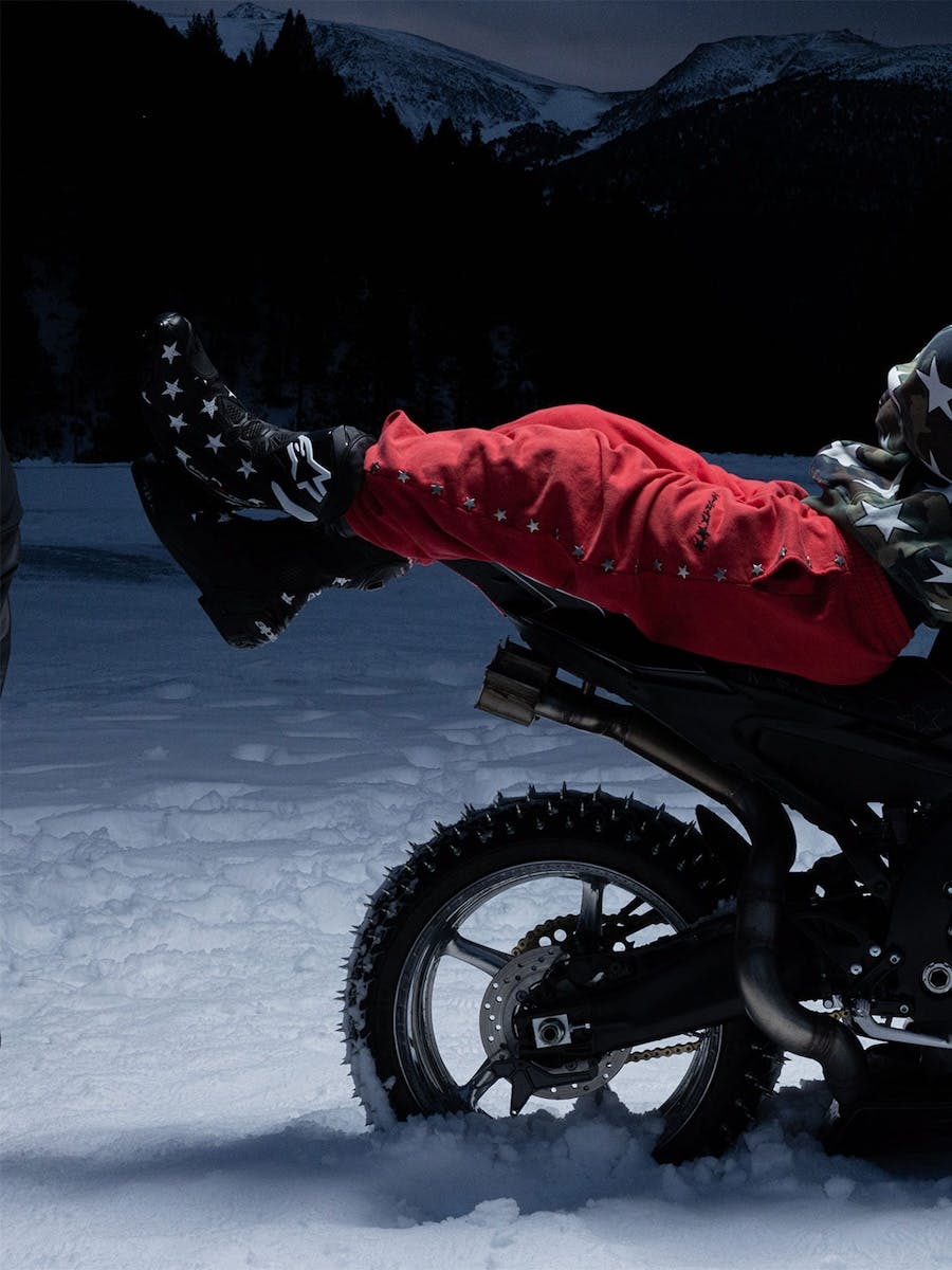 TwoJeys x Yamaha R9-25 Is a Motorcycle Treated Like Jewelry