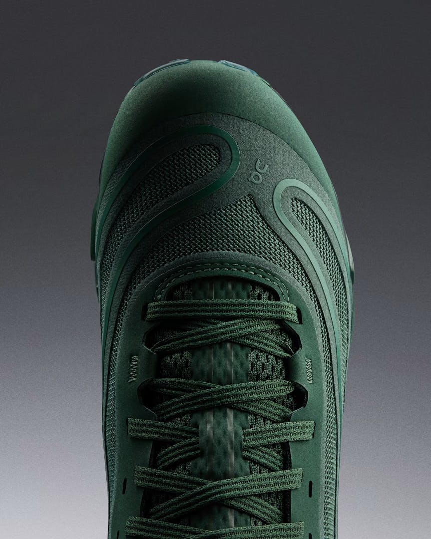 On’s New Cloudflow 5 AD Is Minimalist Yet Very Powerful