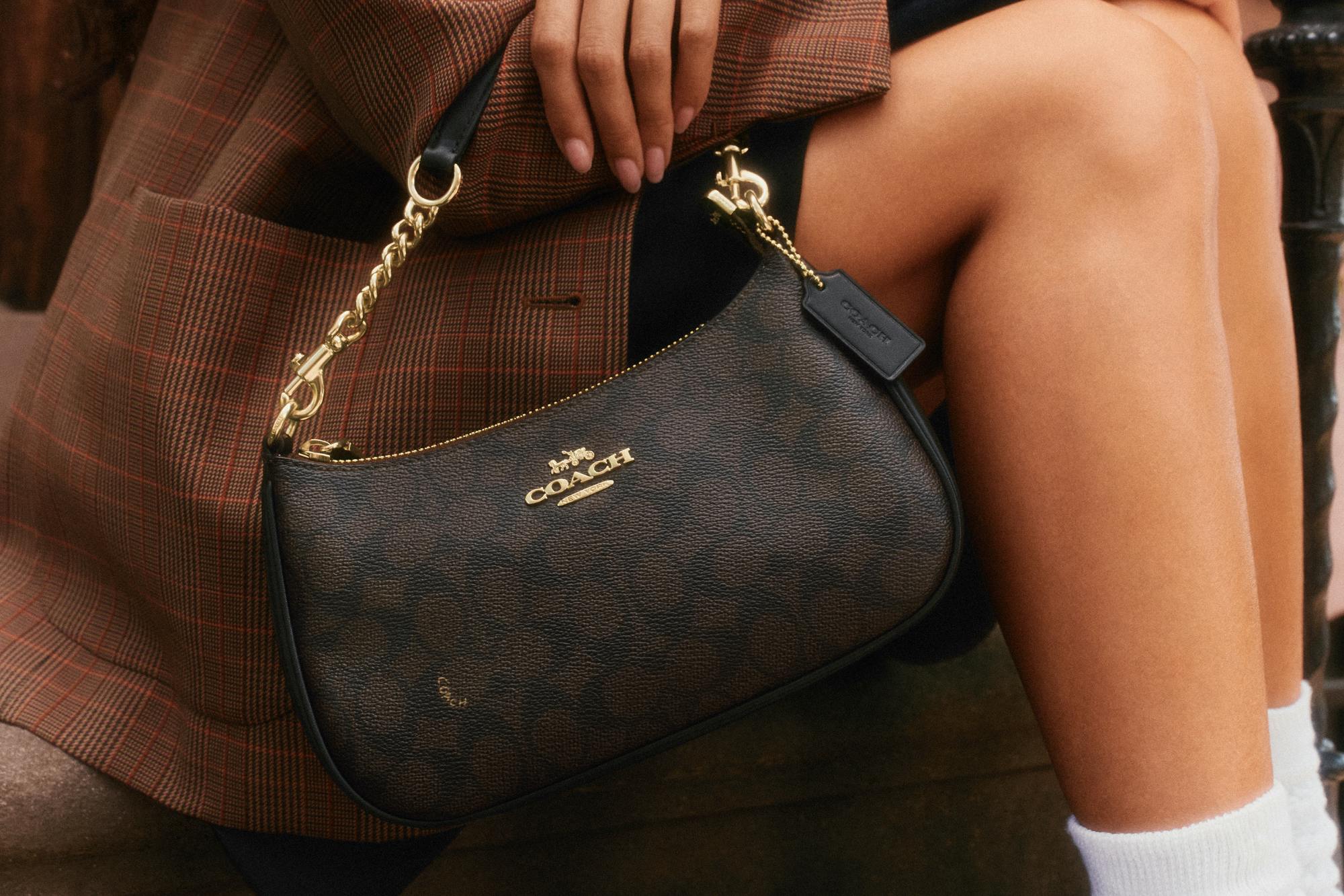 Nike's Calm Slides Think They’re UGGs (Just Don’t Tell 'Em)