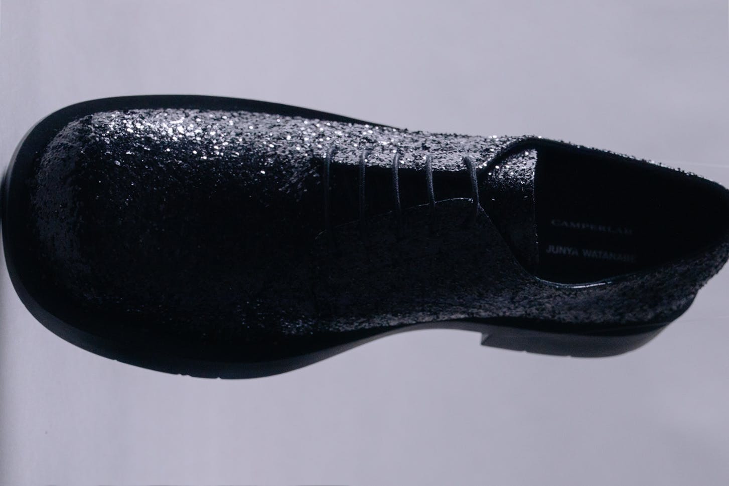 New Balance’s 471 Shoe Is Majorly Flat & Expertly Textured