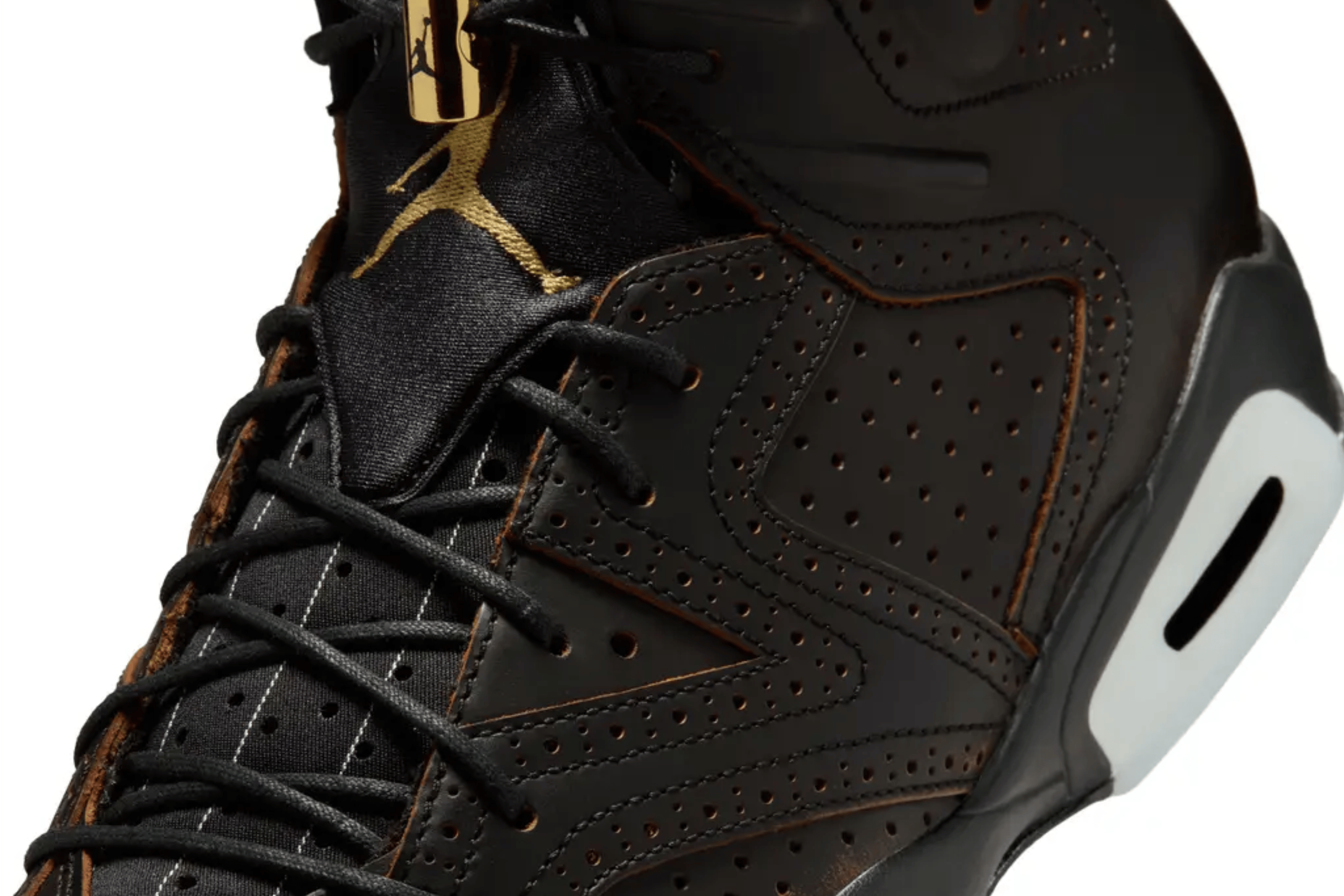 Nike's Air Jordan 4 RM "Skate Shoe" Is Crispy in Monochrome
