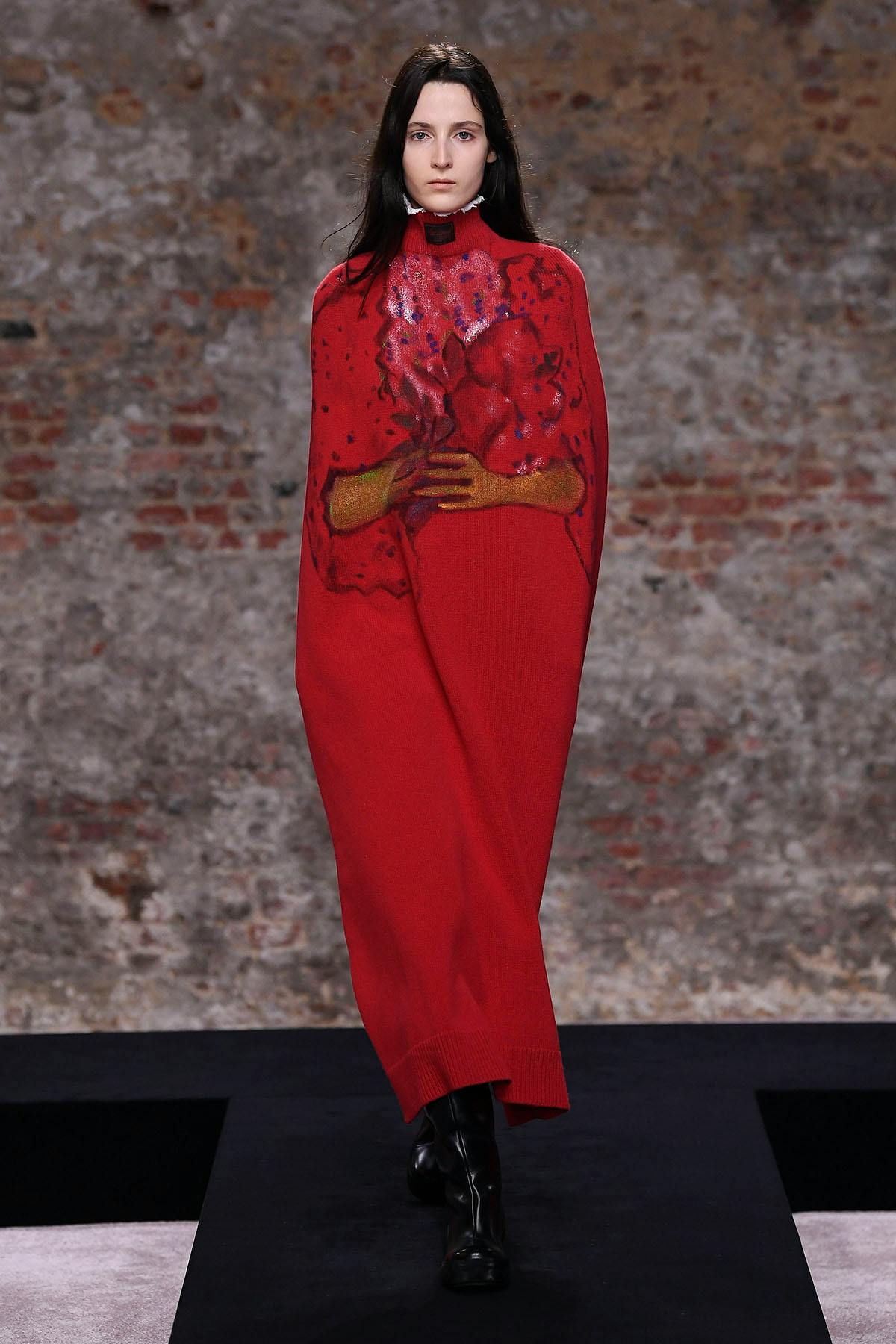 Raf Simons Fall/Winter 2022 Men's & Women's Runway Collection