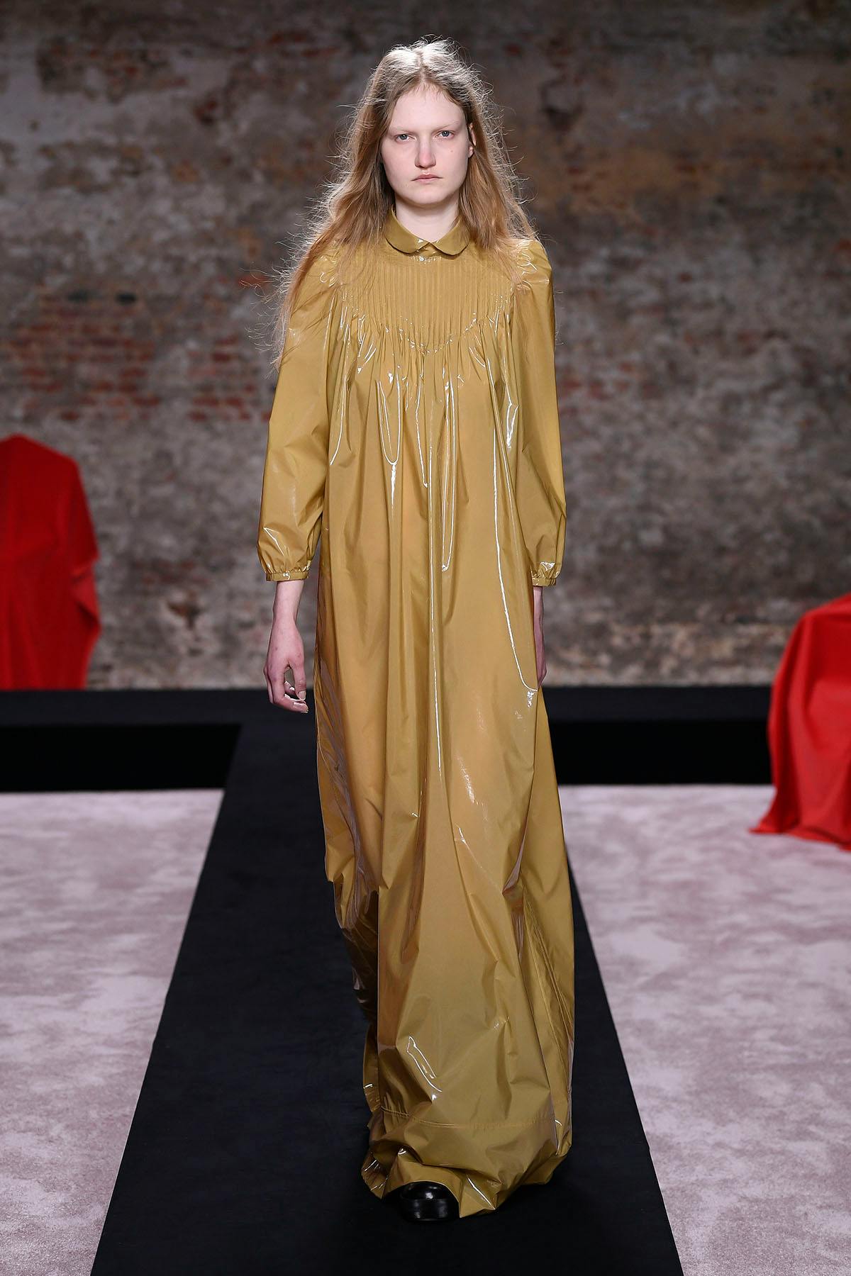 Raf Simons Fall/Winter 2022 Men's & Women's Runway Collection
