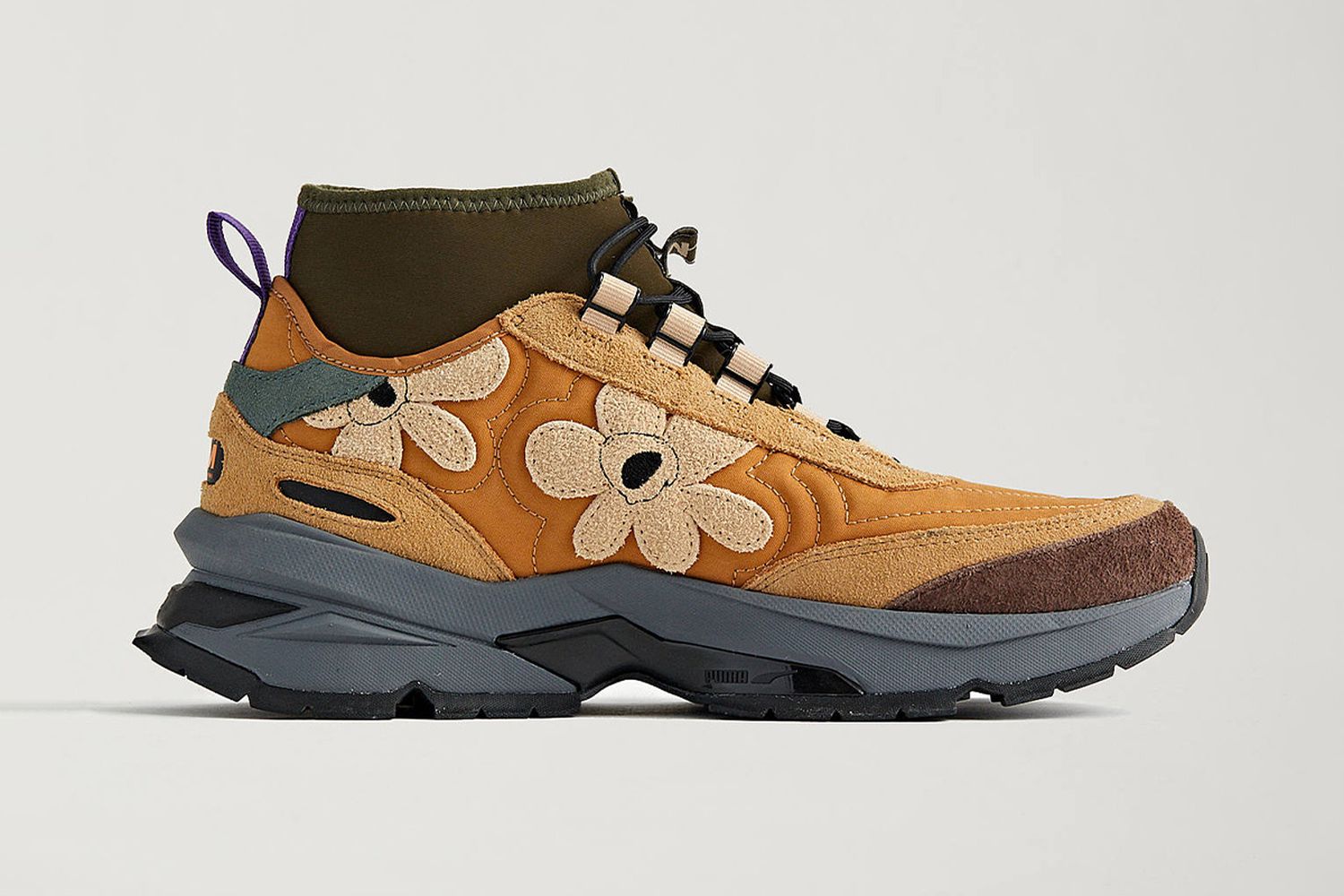 10 Gifts for Every Sneakerhead: A 2022 Holiday Guide