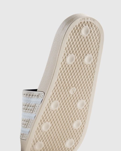 Adidas – Adilette Magic Beige/Cloud White/Off White | Highsnobiety Shop