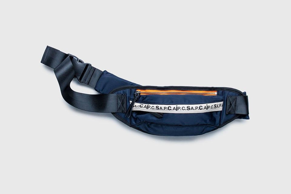 Best Side Bags for Men & How to Wear them in 2021