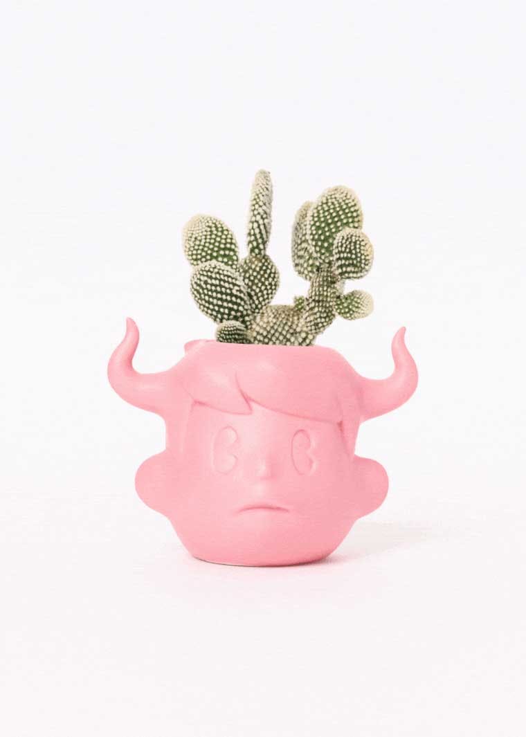 Infinite Archives & En Iwamura Craft a Ceramic Ode to 1988