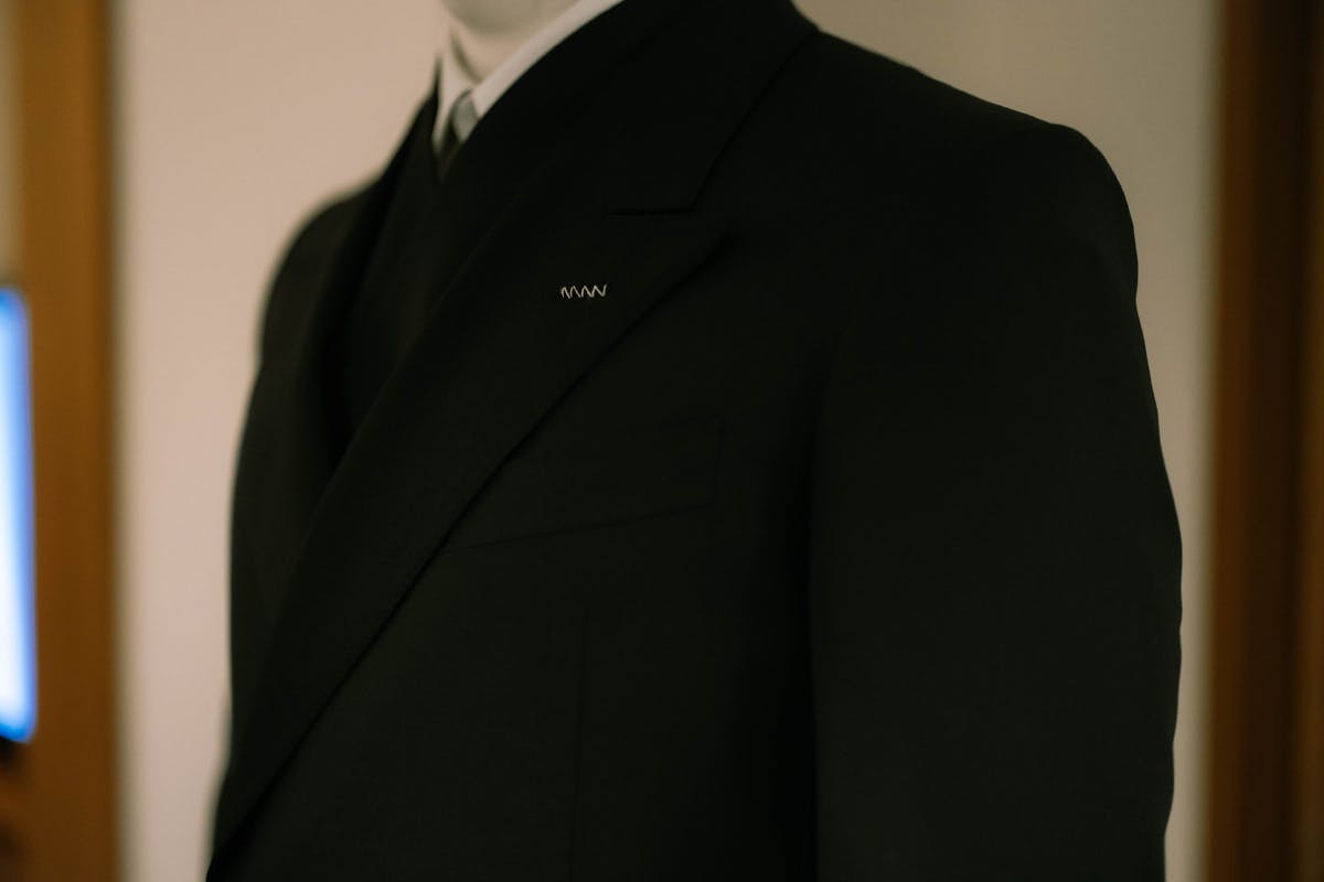 Damson Idris's Met Gala 2022 Dunhill Outfit Honors Sidney Poitier