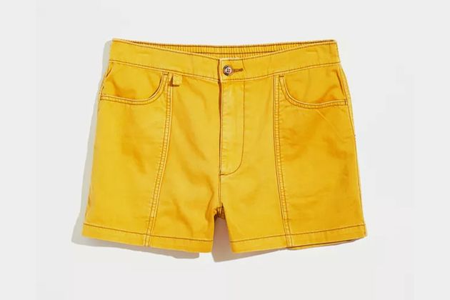 What Is the Perfect Shorts Length for Men in 2022?