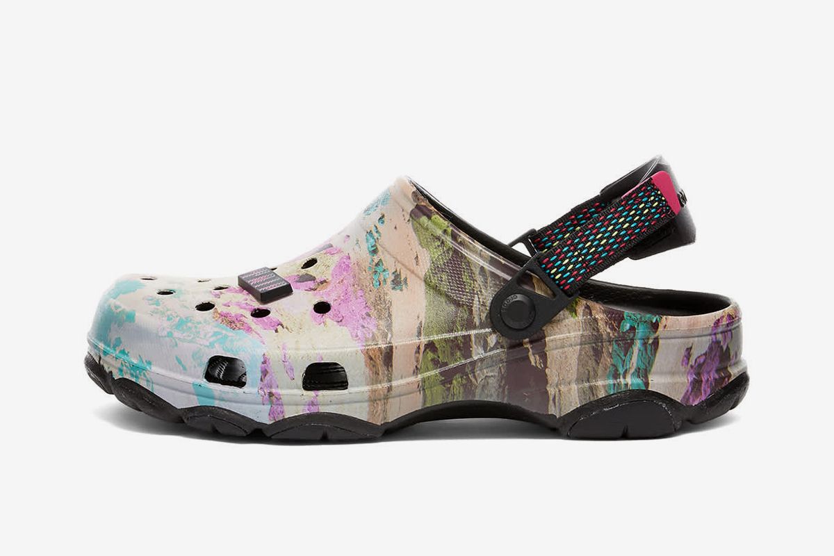 Questlove Wore Golden Crocs to the 2021 Oscars Red Carpet