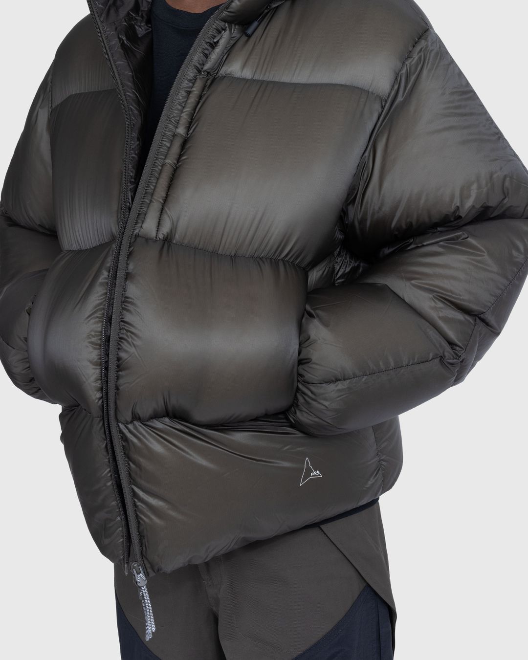ROA – Heavy Down Jacket Olive | Highsnobiety Shop
