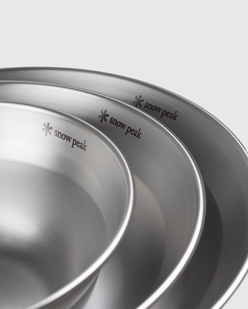 Snow Peak – Tableware Set Large Silver | Highsnobiety Shop