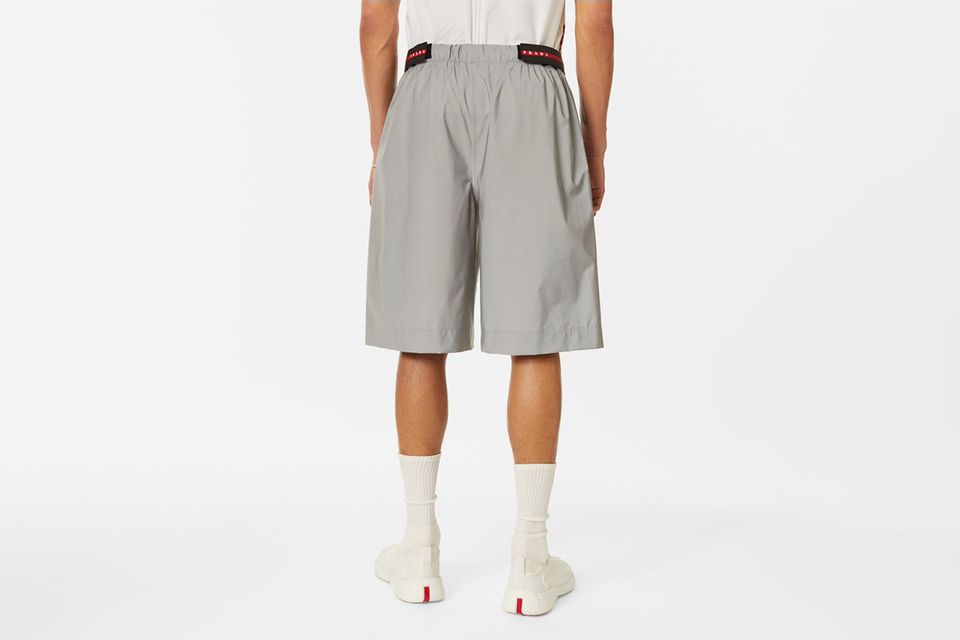 The Best Reflective Clothing to Stand Out This Summer