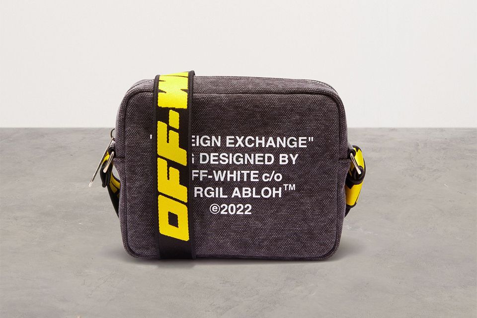 Best Side Bags for Men & How to Wear them in 2022