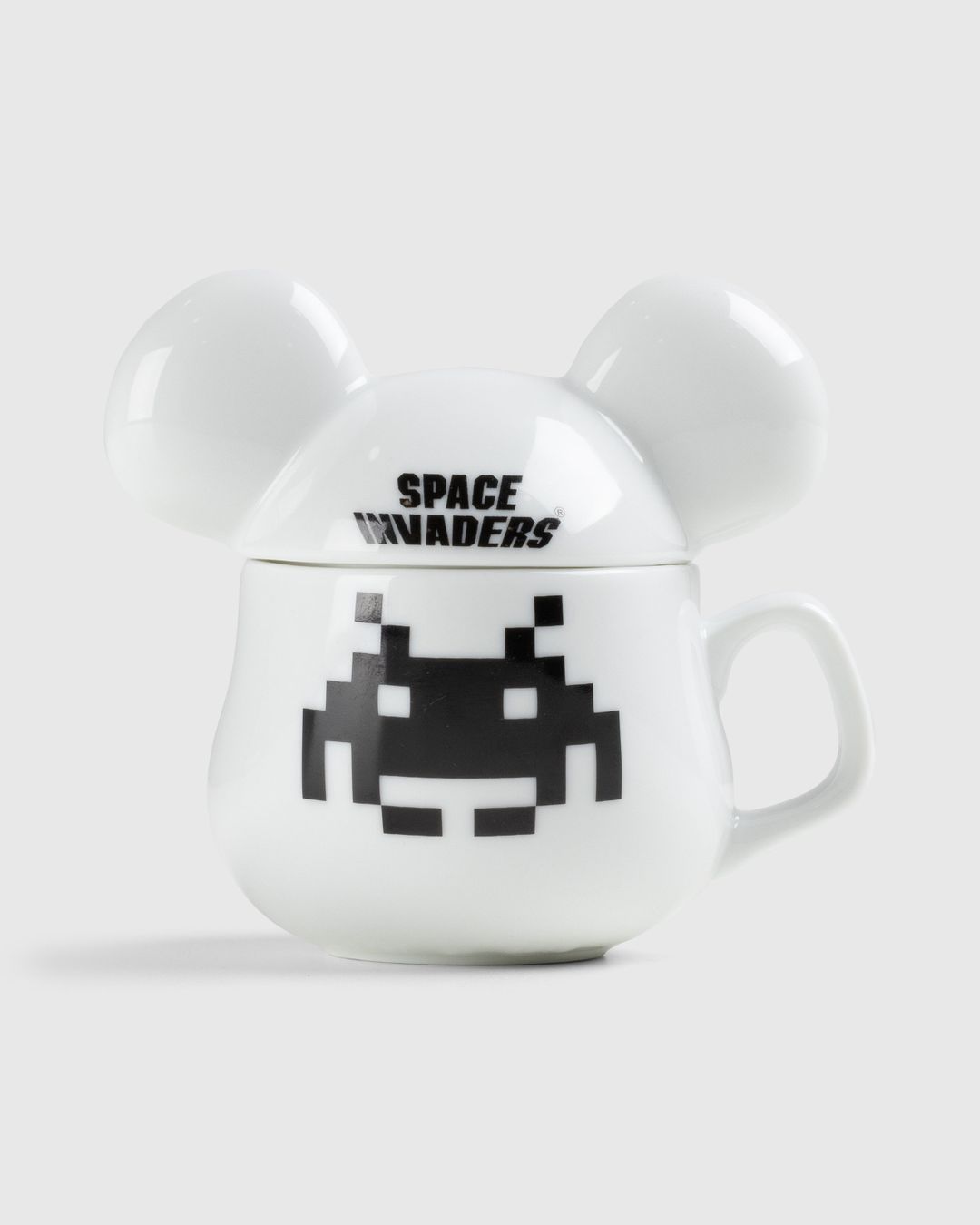 Medicom – Space Invaders Be@rmug White/Black | Highsnobiety Shop