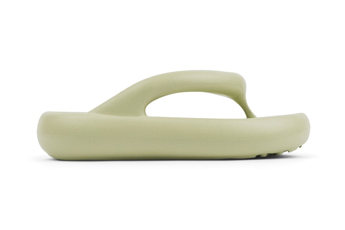 Floatie Flip-Flops: The Latest Y2K Trend to Make a Comeback