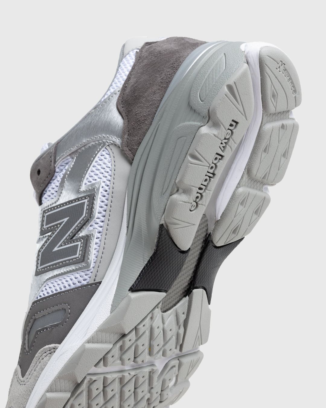 Beams x New Balance – M920PPB Grey/White | Highsnobiety Shop