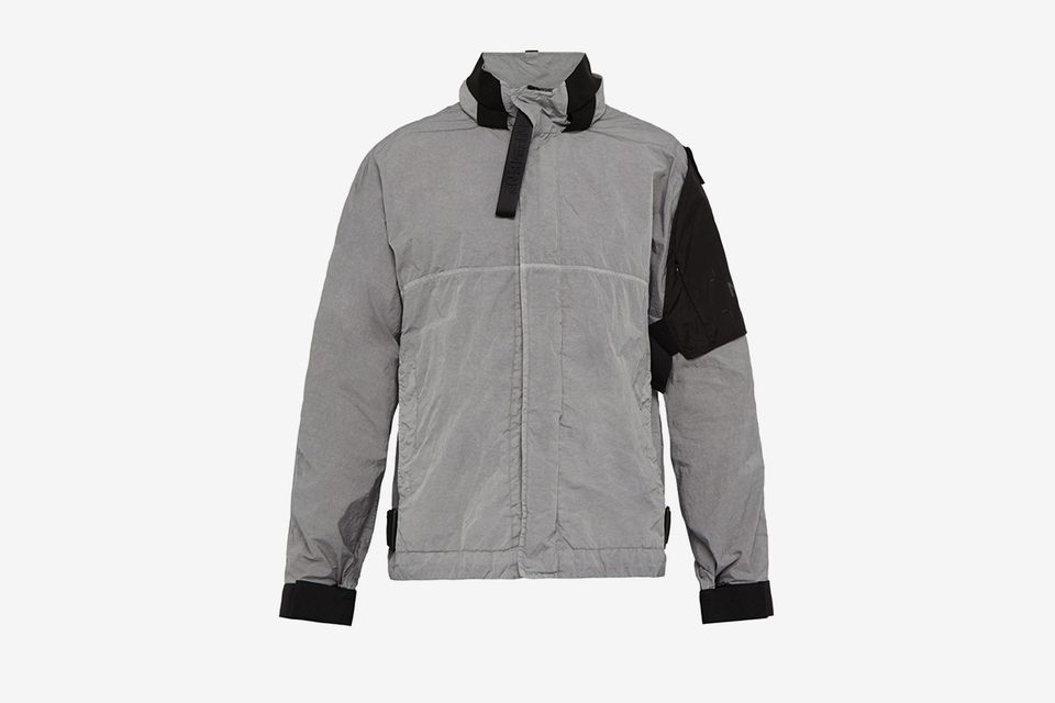 The Best Reflective Clothing to Stand Out This Summer