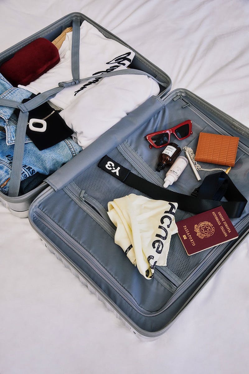Packing With Style: 2 Experts on How to Pack Properly