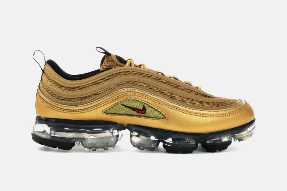 On the Metallic Shoes Trend and How to Get In On It