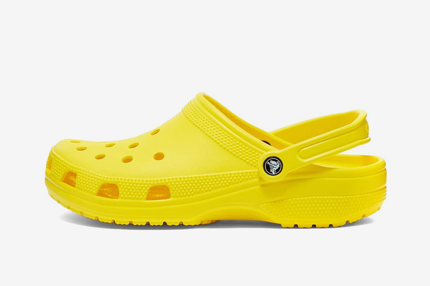 Beach Shoes: 10 of the Best Pairs for Men to Buy in 2021