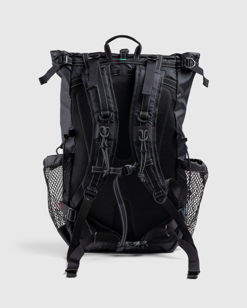 And Wander – X-Pac 30L Backpack Black | Highsnobiety Shop