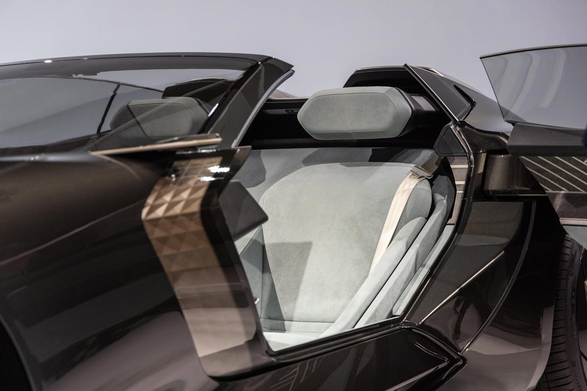 Audi's Skysphere Concept Car Is a Self-Driving Shapeshifter